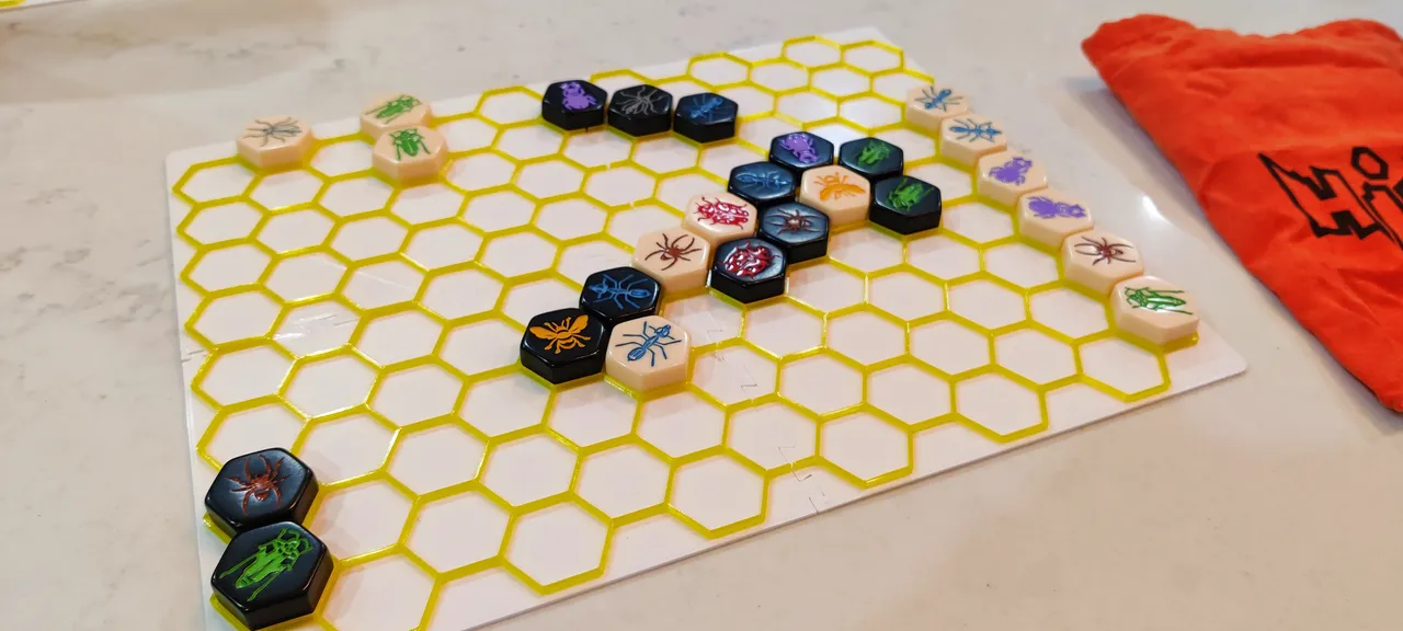 Hive board game (Pocket Edition) by Karbonfiber | Download free STL ...