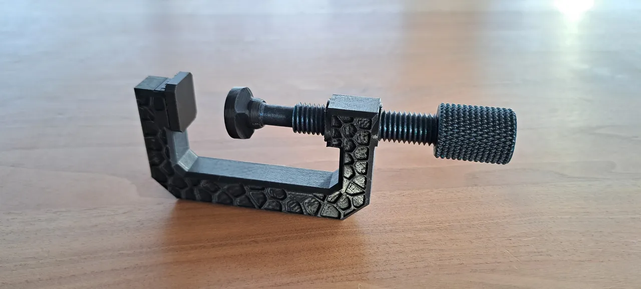 Clamp by Daniel | Download free STL model | Printables.com