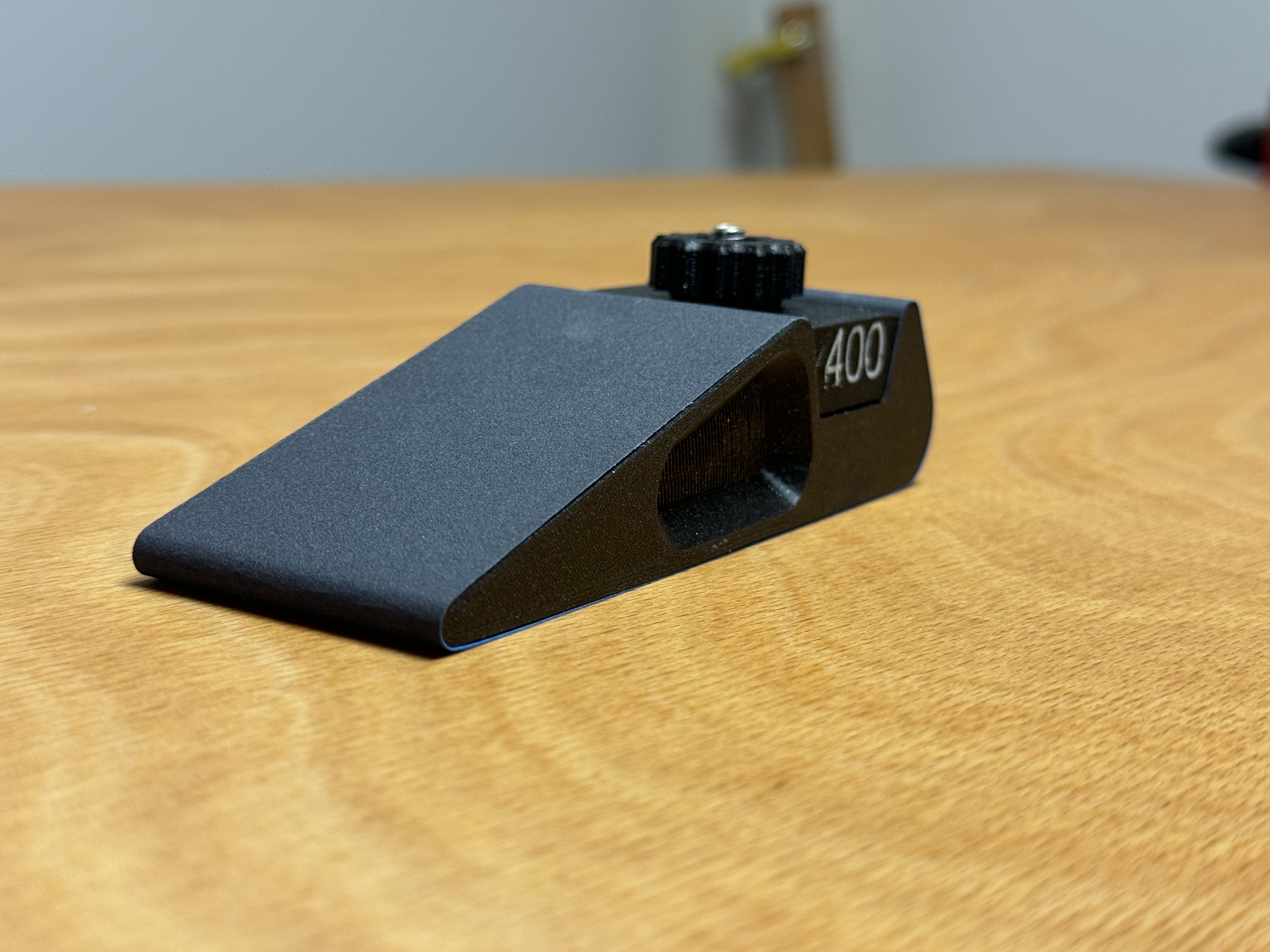 Sanding wedge for 46mm x 280mm sandpaper, printable without support ...