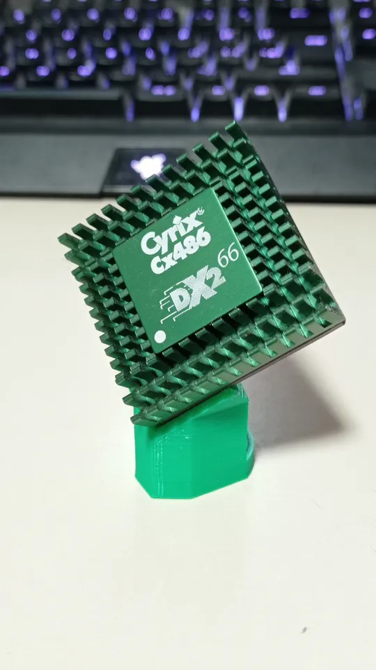 CPU display stand supportless by nudlie | Download free STL model ...