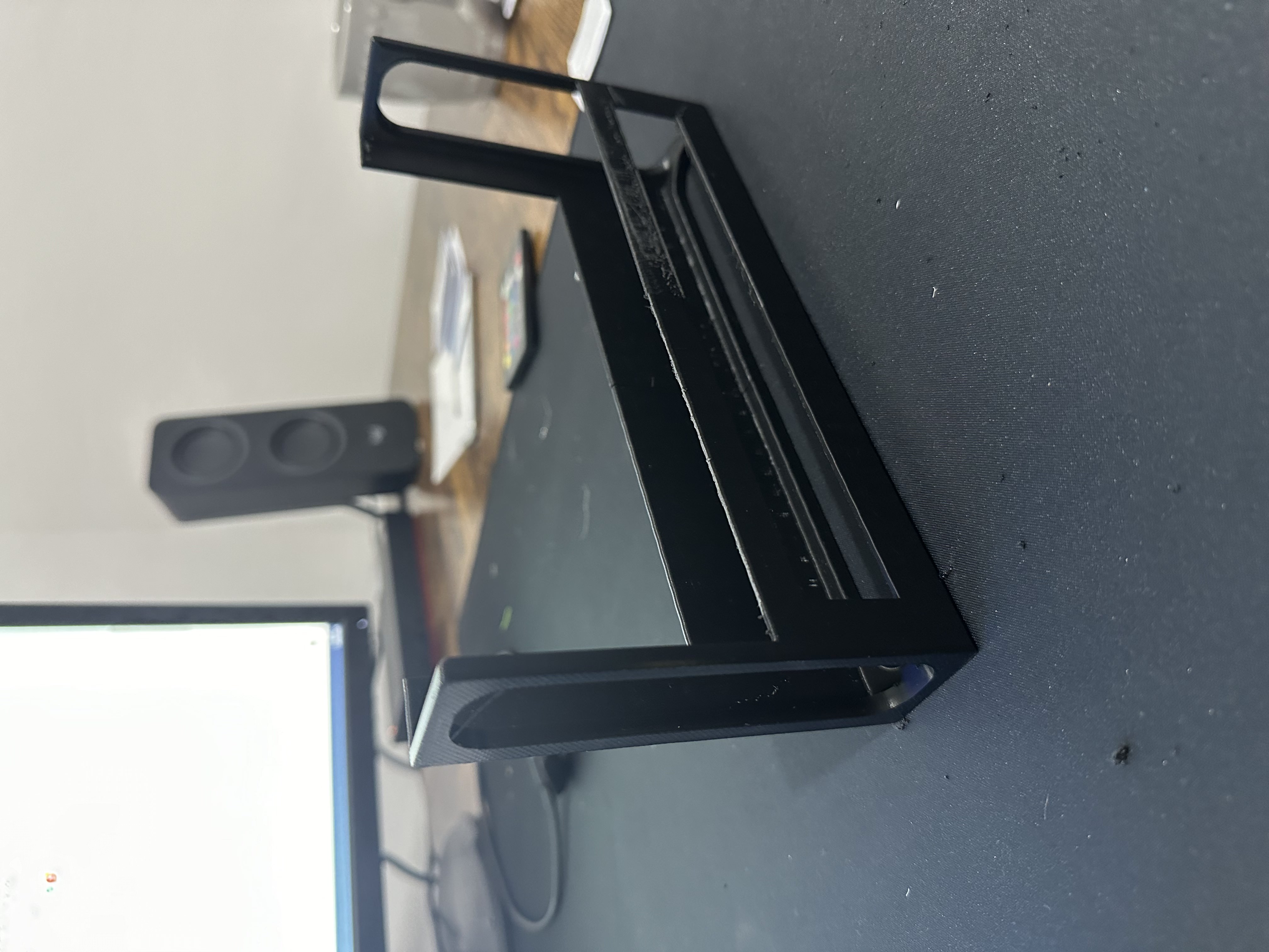 NICGIGA Network Switch Wall Bracket by WelshDylan | Download free STL ...