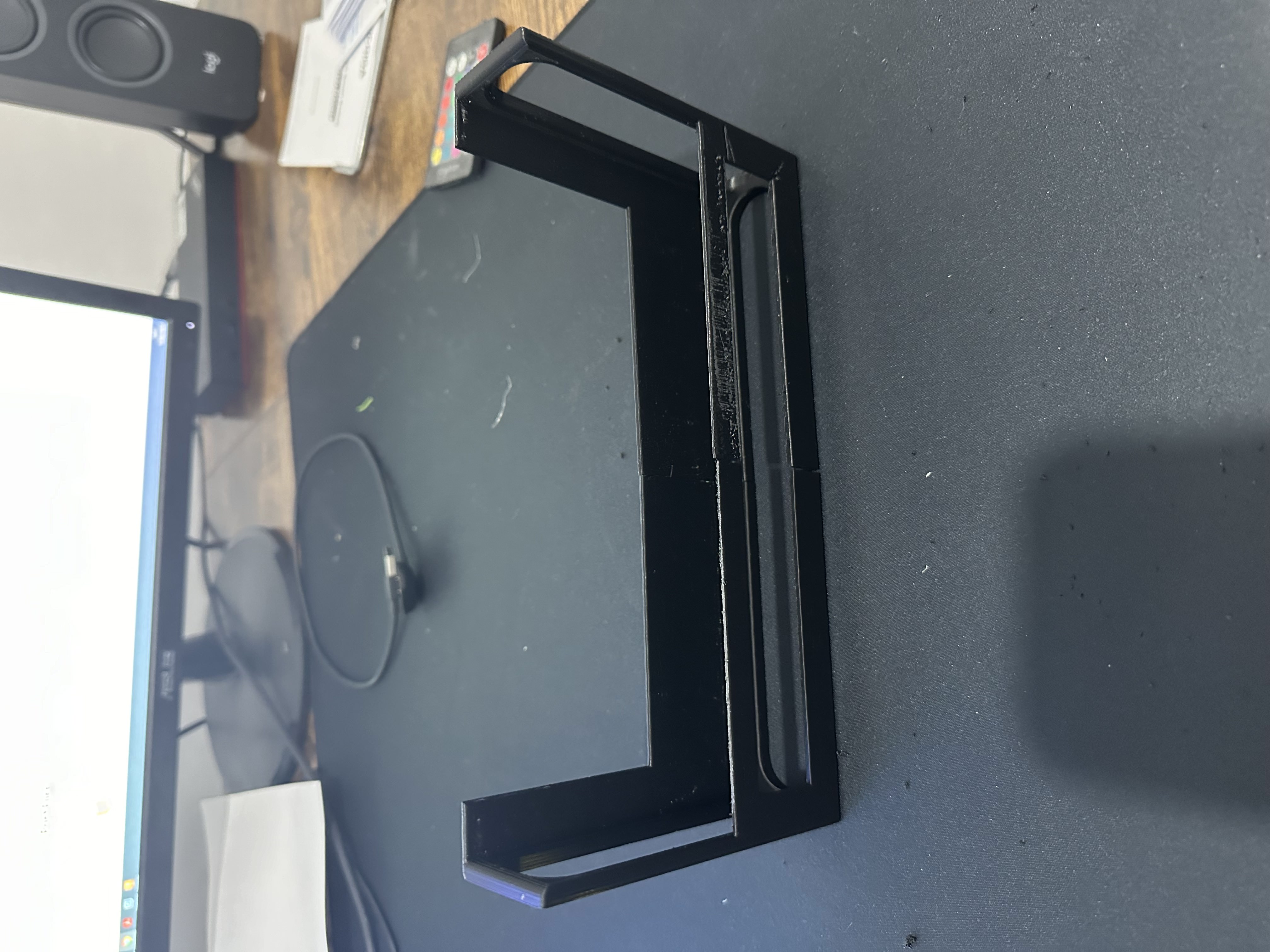 NICGIGA Network Switch Wall Bracket by WelshDylan | Download free STL ...