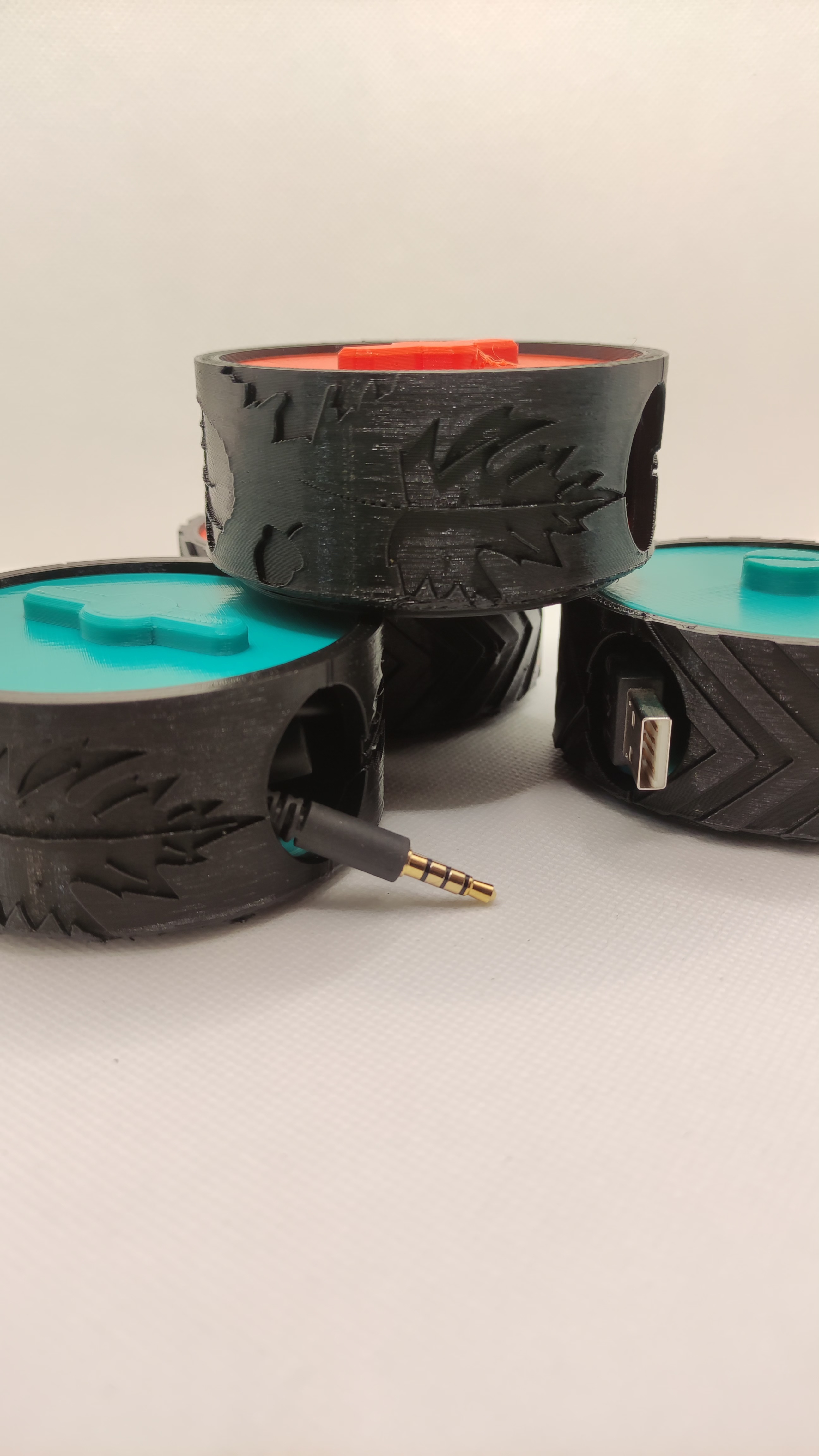 charger cable organizer by Dablues | Download free STL model ...