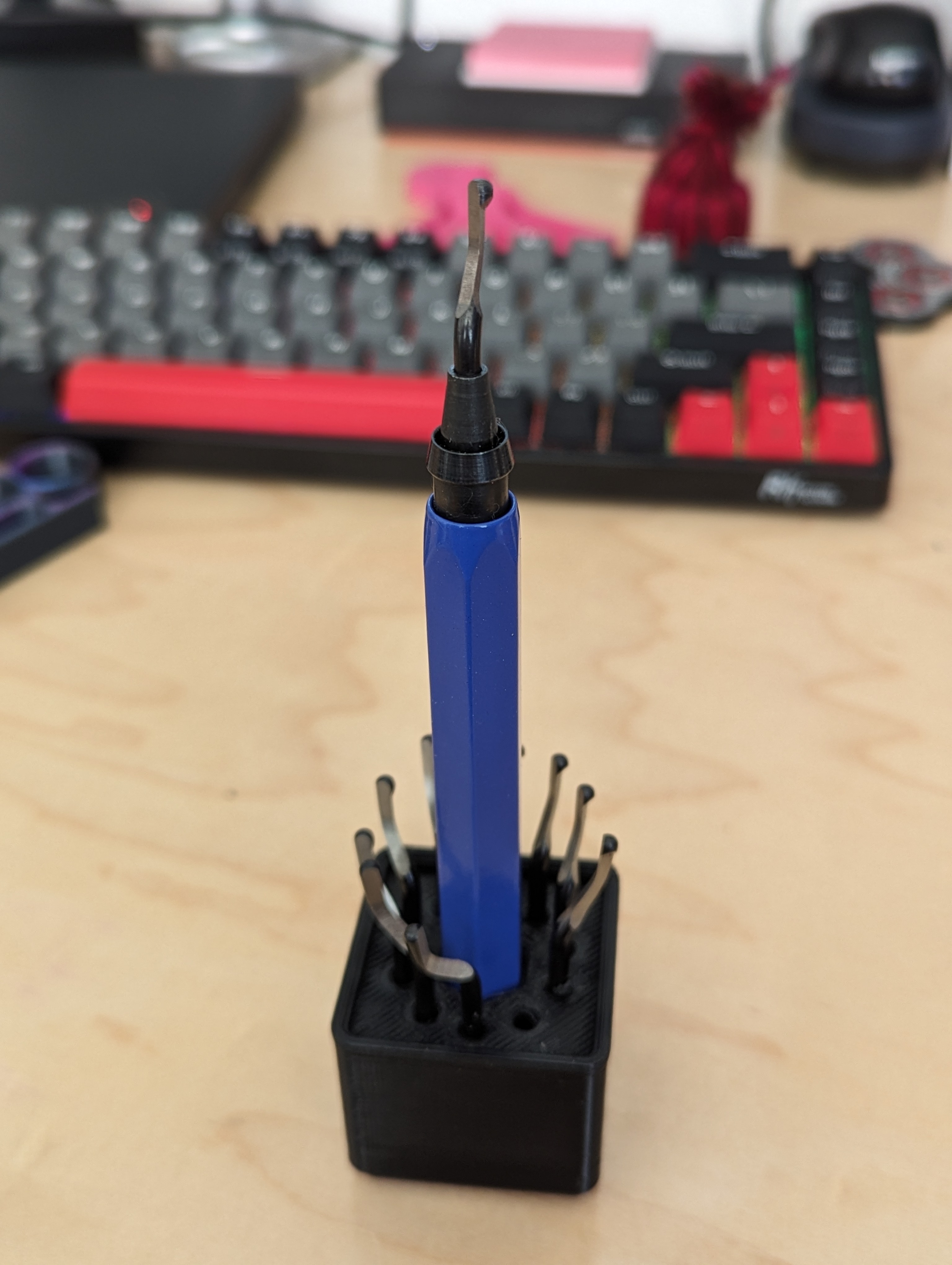 Deburring Tool Gridfinity Stand by VagrantMugen | Download free STL ...