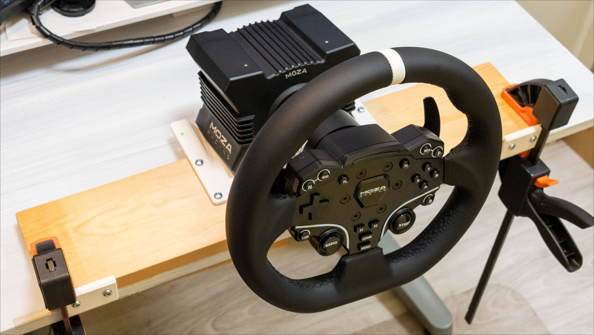 Moza R5 Base Mount by Bent Derailleur | Download free STL model ...