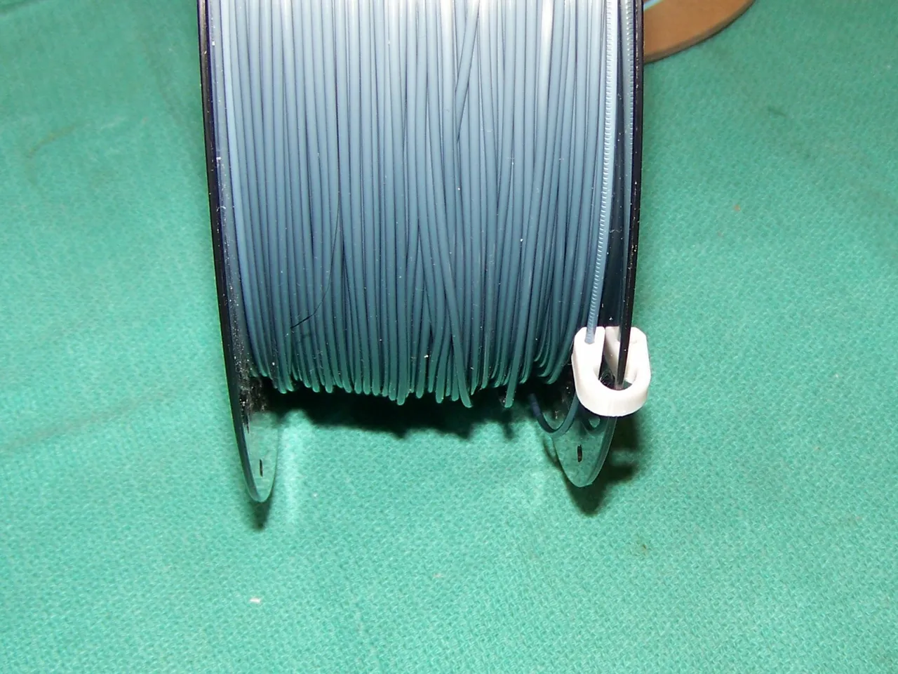 Filament Clip by JEO | Download free STL model | Printables.com