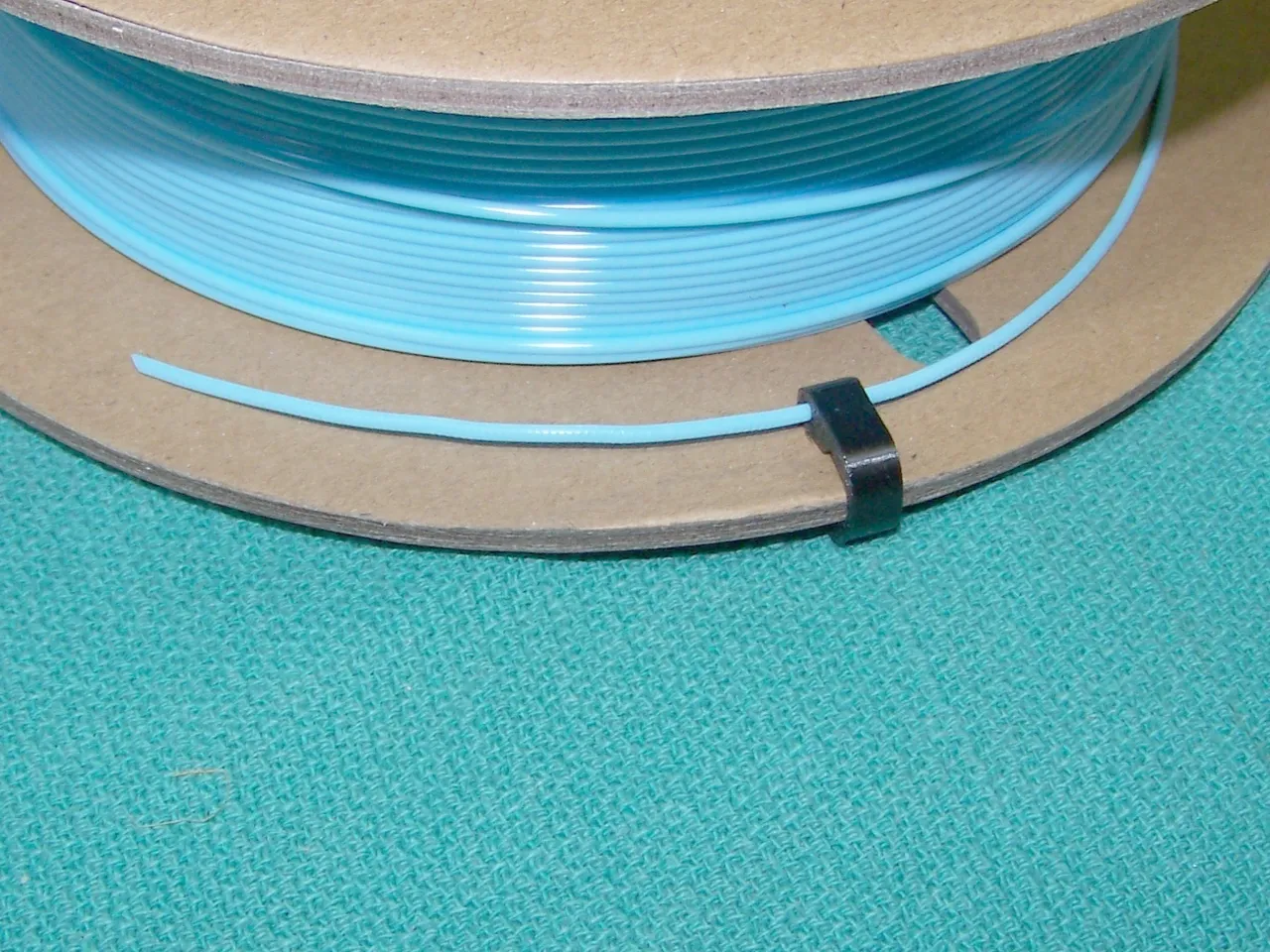 Filament Clip by JEO | Download free STL model | Printables.com