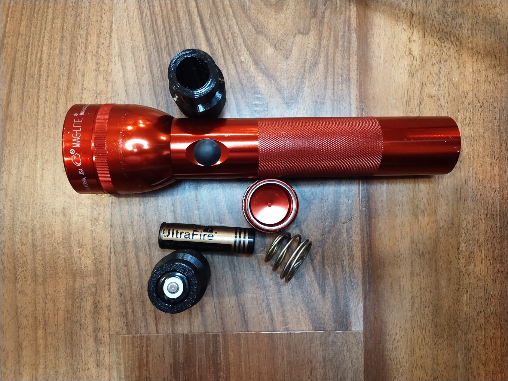 D Battery to 18650 adapter for Maglite - tapered by DockGuy | Download ...