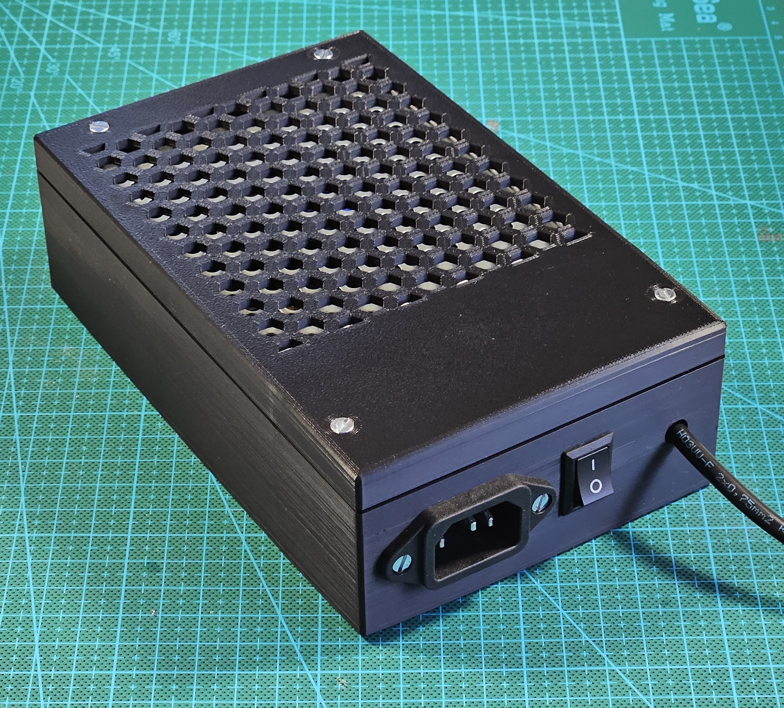5V 10A Power Supply Box / Case by Vinark | Download free STL model ...