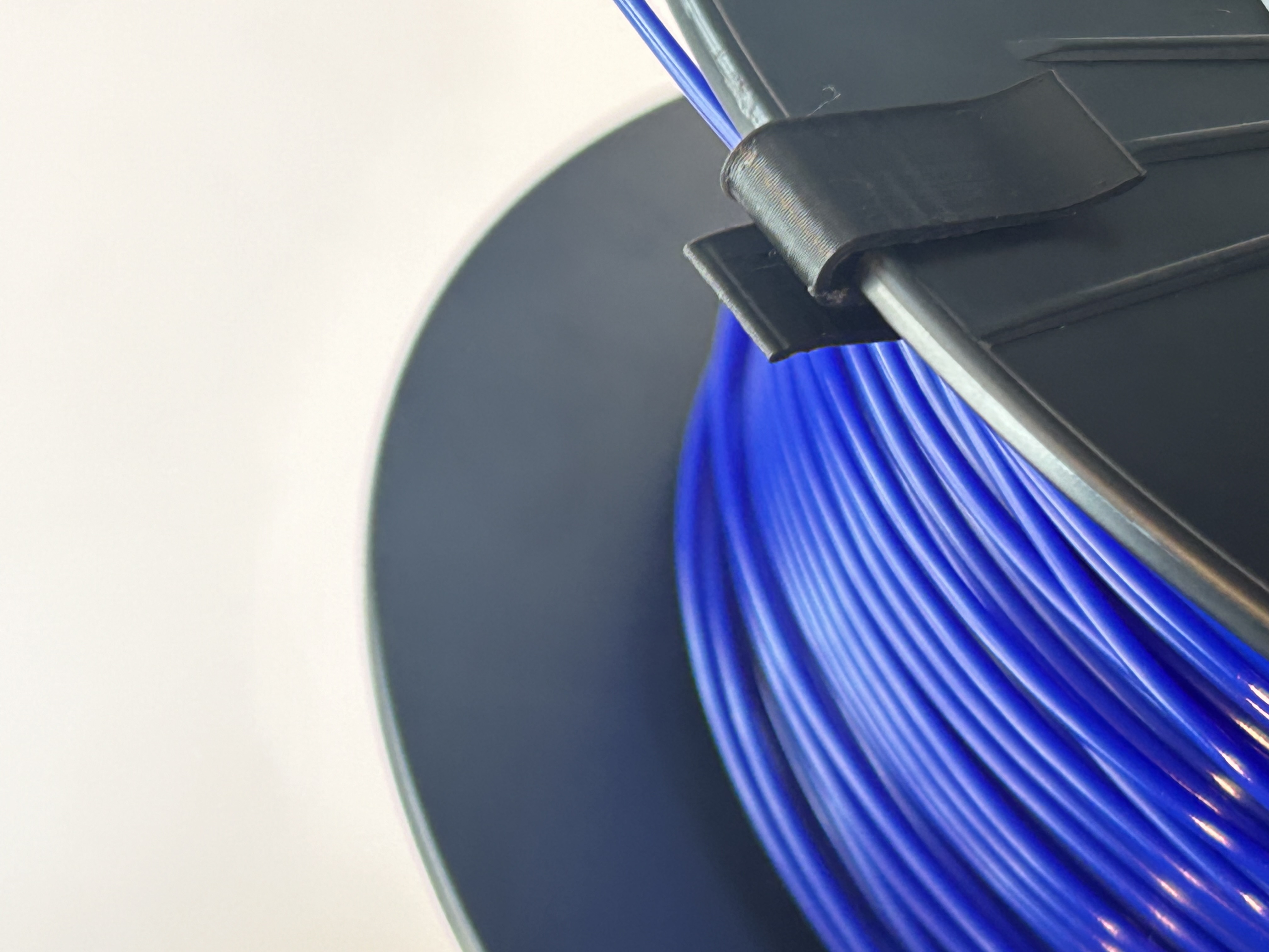 filament bracket/ holder by Modellbau D | Download free STL model ...
