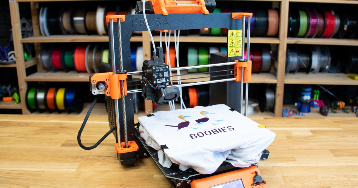 Sheet insert for printing T-shirts by Jakub Kočí | Download free STL ...