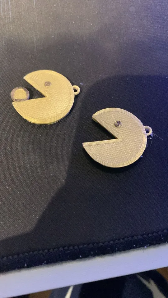 pac man keychain by dilofosauro | Download free STL model | Printables.com
