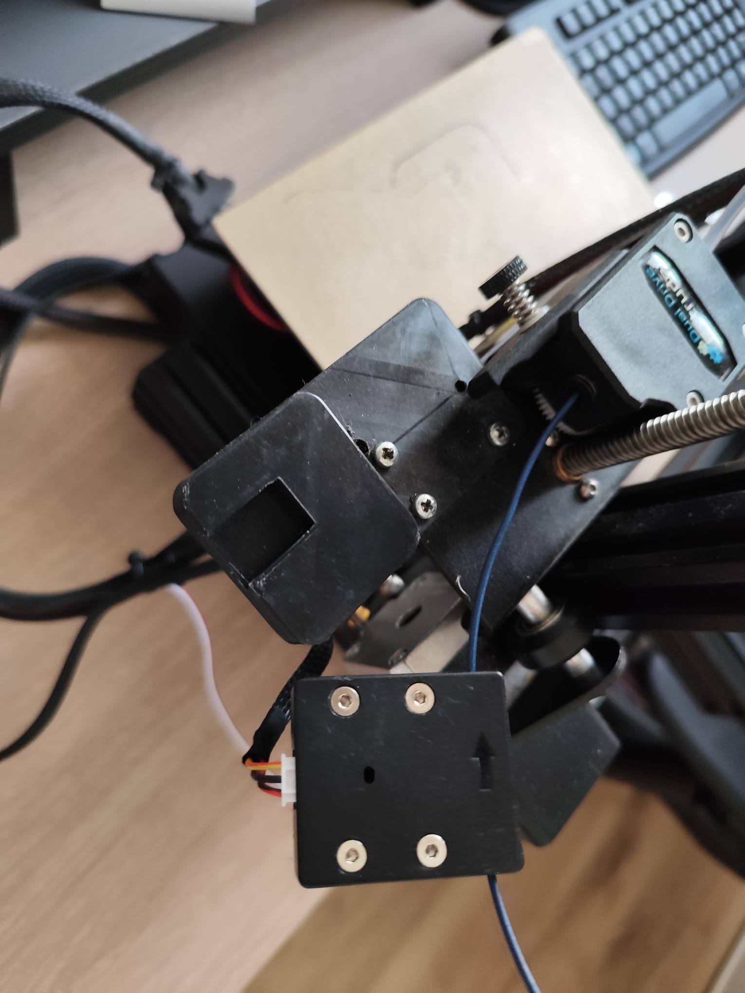 Soporte sensor filamento Ender by Odin | Download free STL model ...