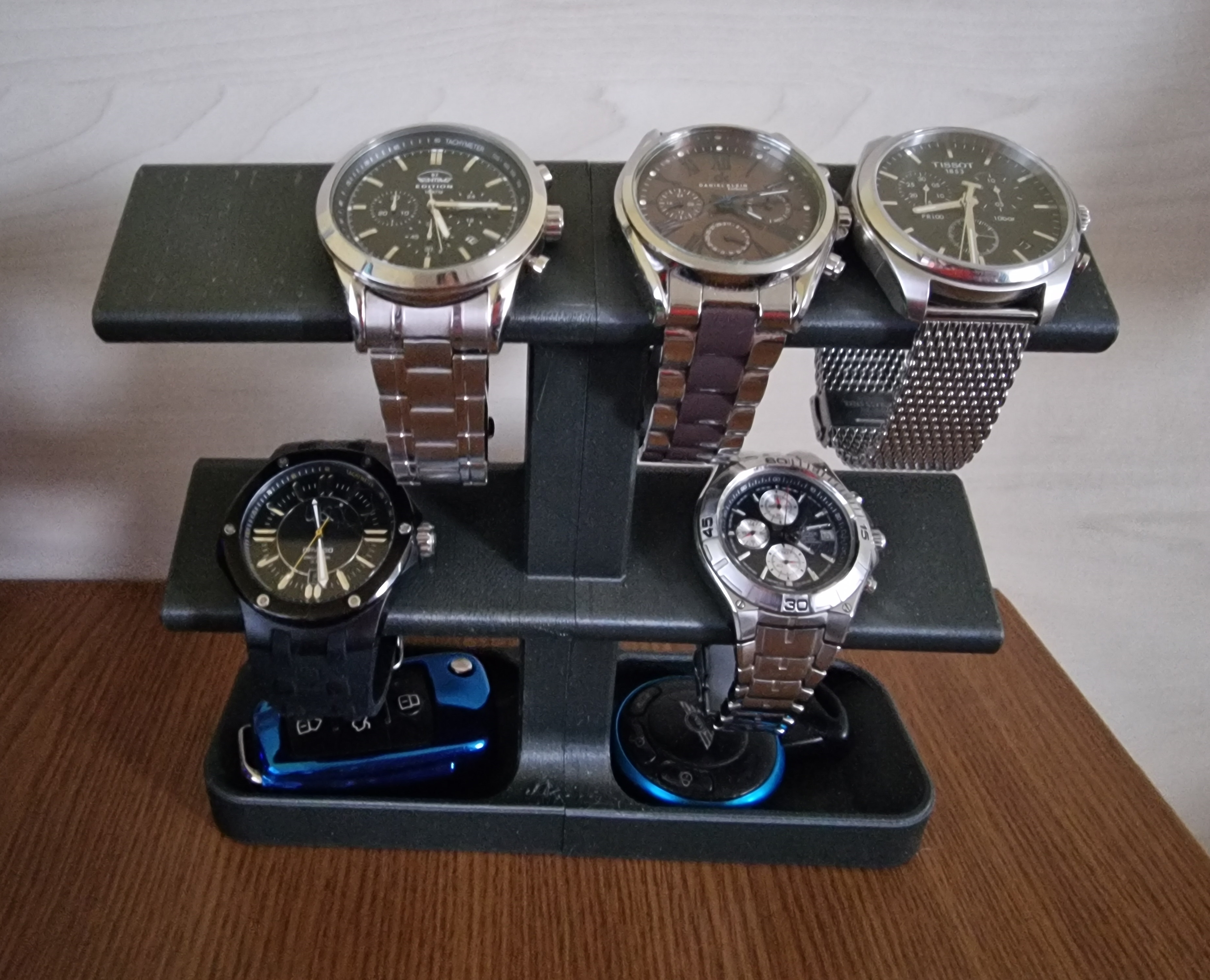 Watch Stand in Two Stocks by jirka-tribi | Download free STL model ...