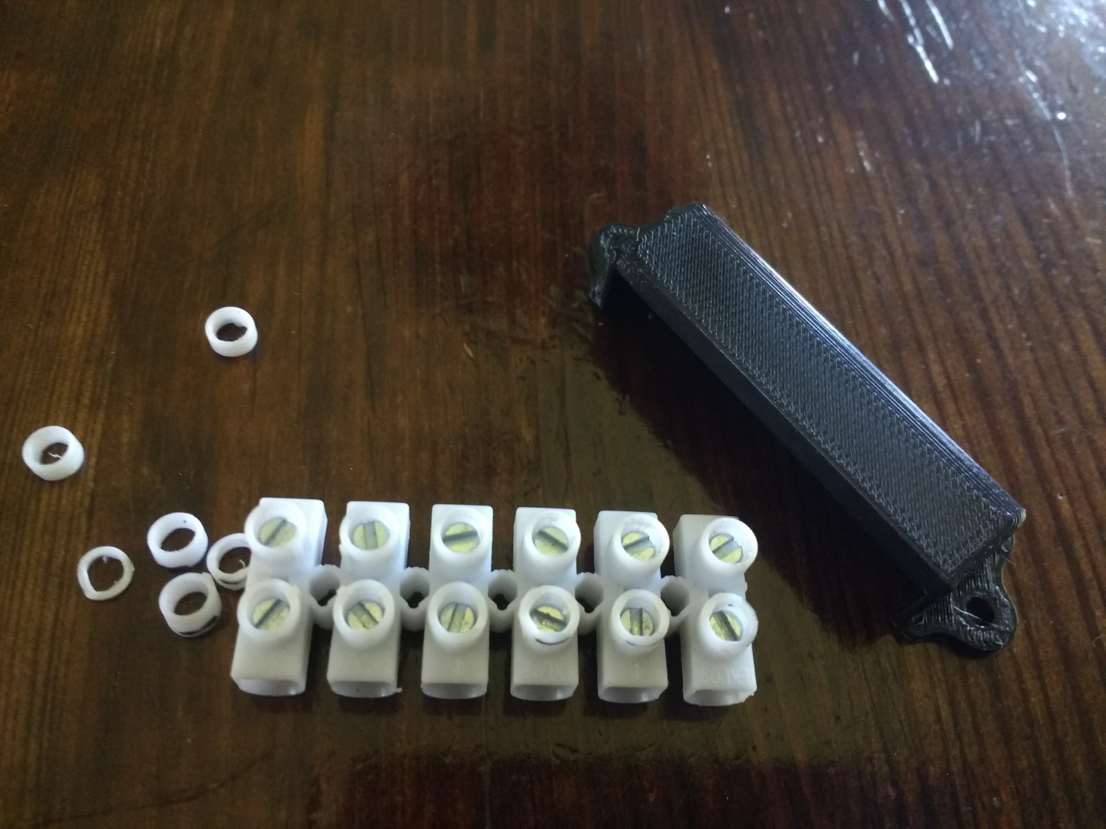 Cap for screw terminal block by funkysod | Download free STL model ...