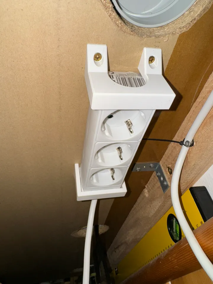 powerstrip bracket by 3D_0wl | Download free STL model | Printables.com