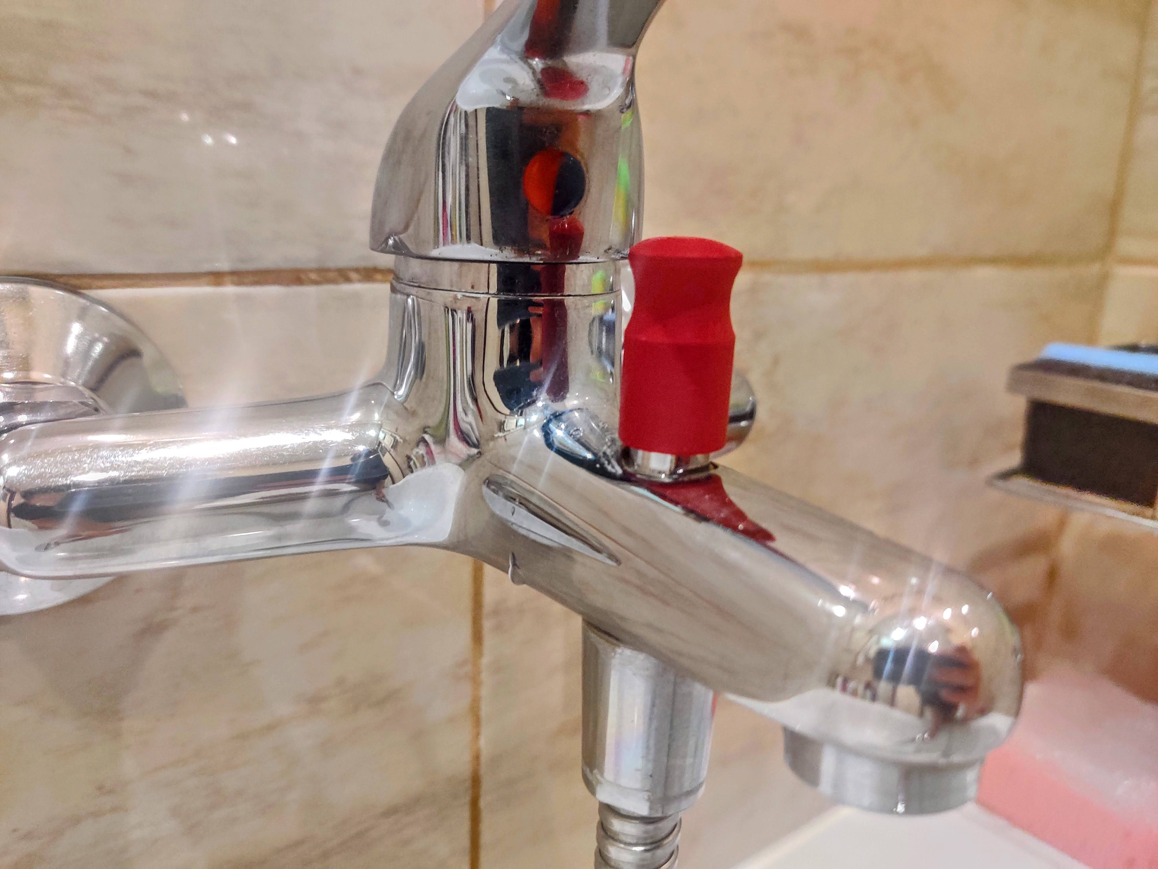 Bathroom Tap Diverter Knob by Krokogator | Download free STL model ...