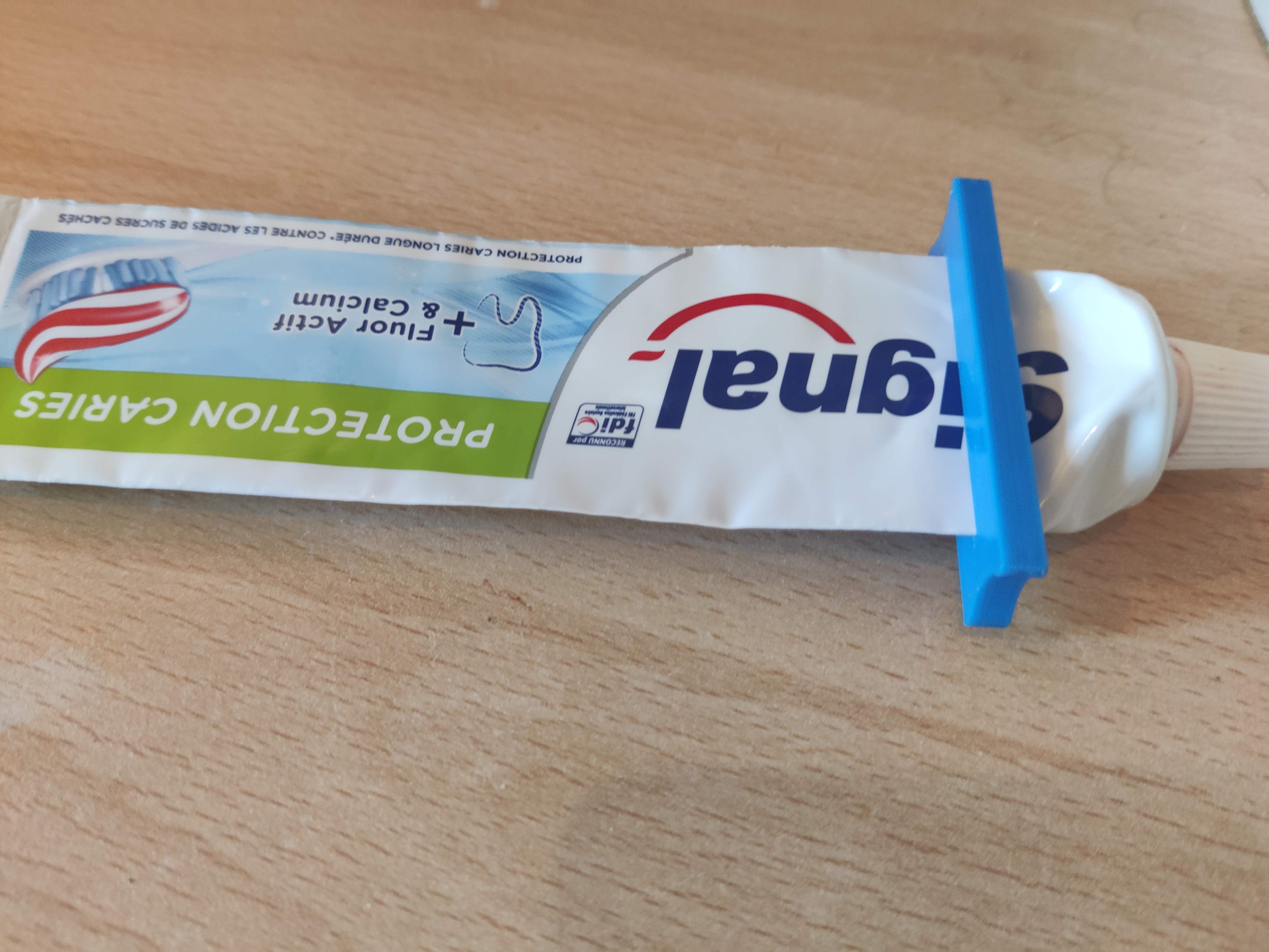 Yet another toothpaste squeezer (keeping it simple). by BartPe ...