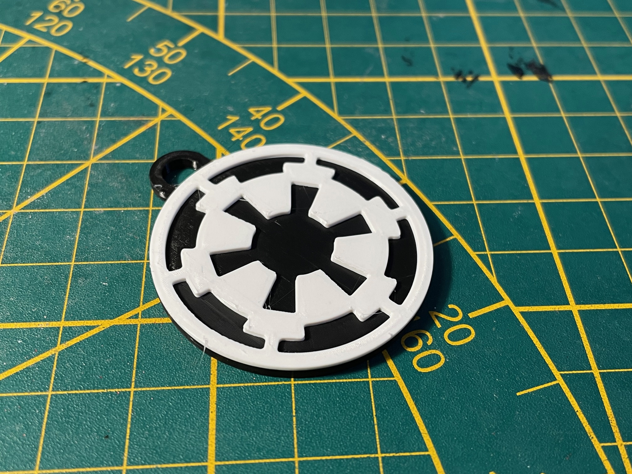Star Wars Empire or Rebel pendant / keychain / token. by Bogas ...