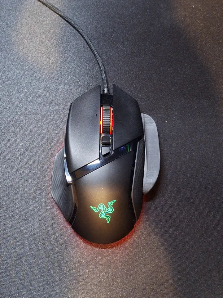 Razer Basilisk Ring Finger Rest by ignicao | Download free STL model ...