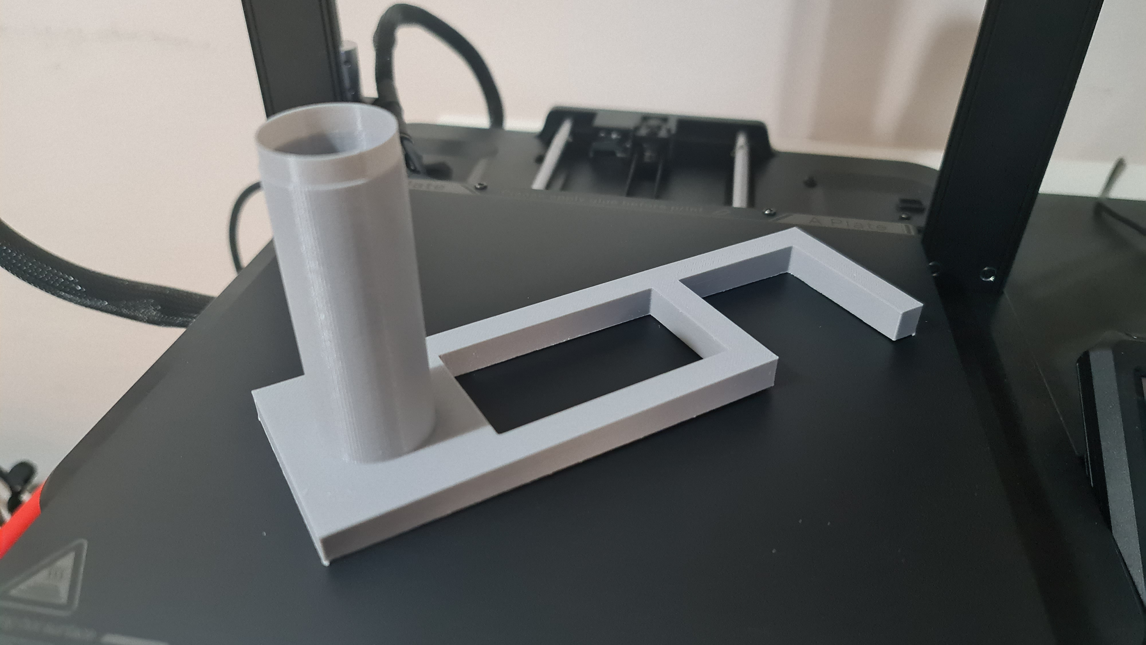 Filament support for shelf or stick by Ferdinando Di Caterino ...