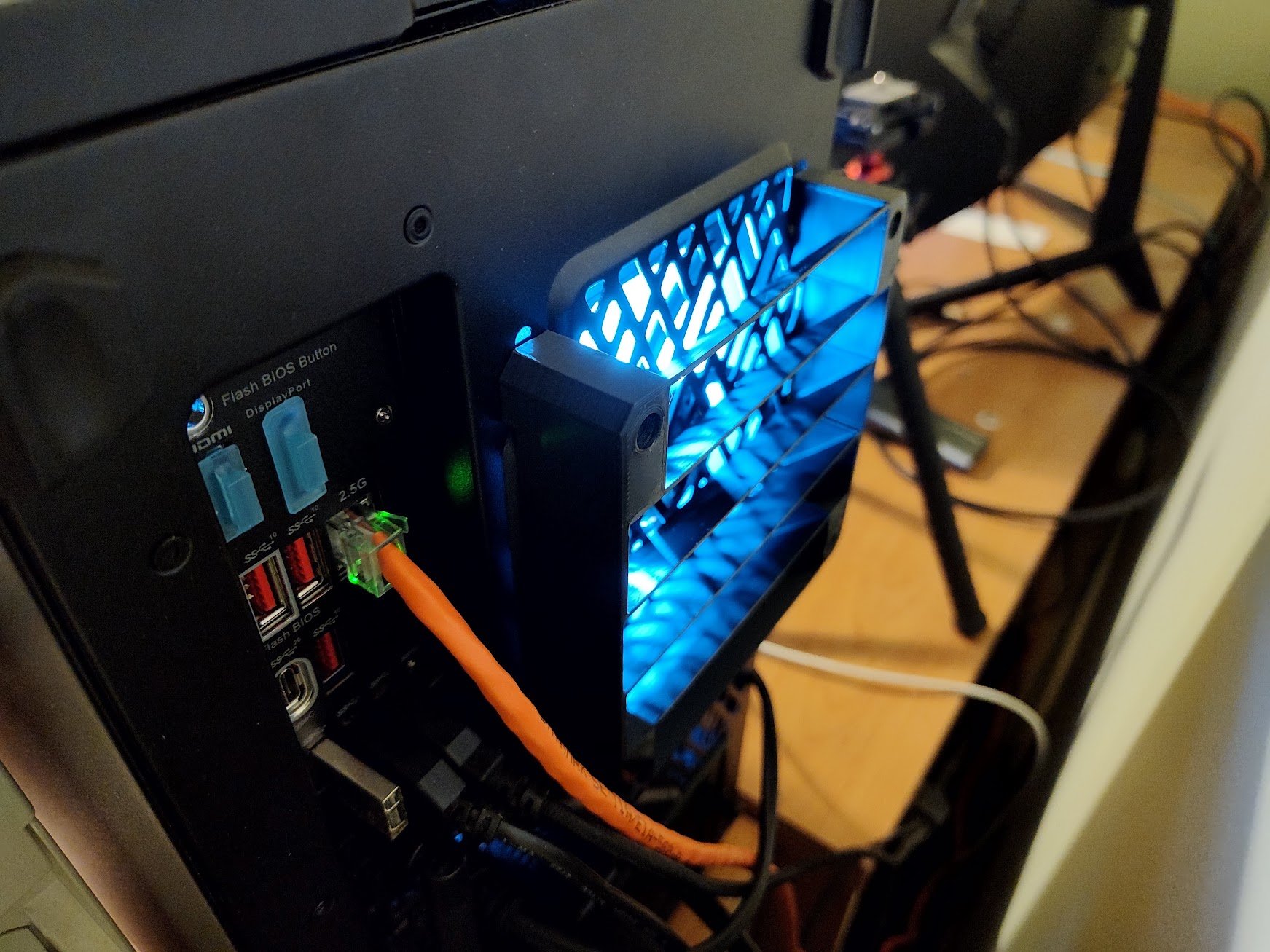 120mm Computer Case Fan Louver by ShanEngineering | Download free STL ...