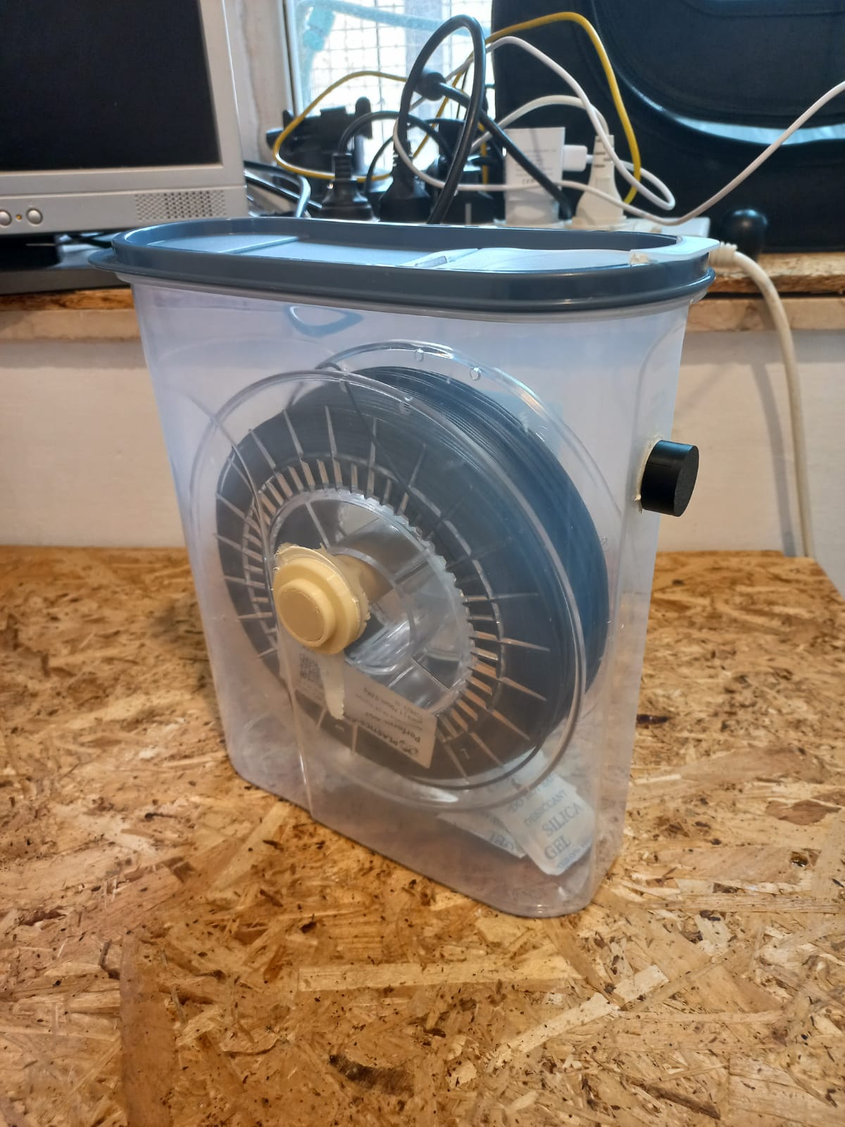 simple filament drybox by Moshe3Dprint | Download free STL model ...