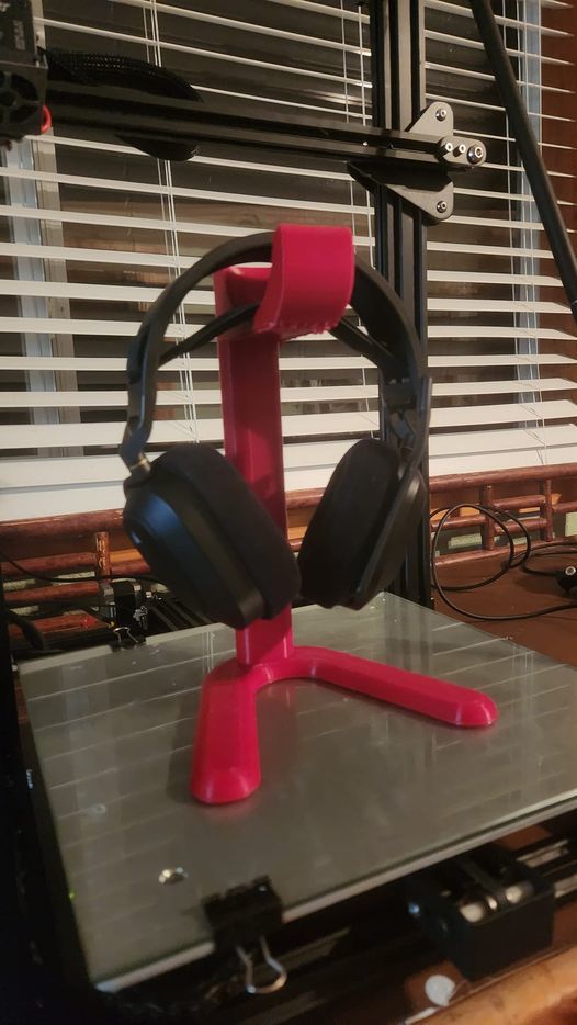 Headset Stand v1 by Hypnotic Khaos | Download free STL model ...