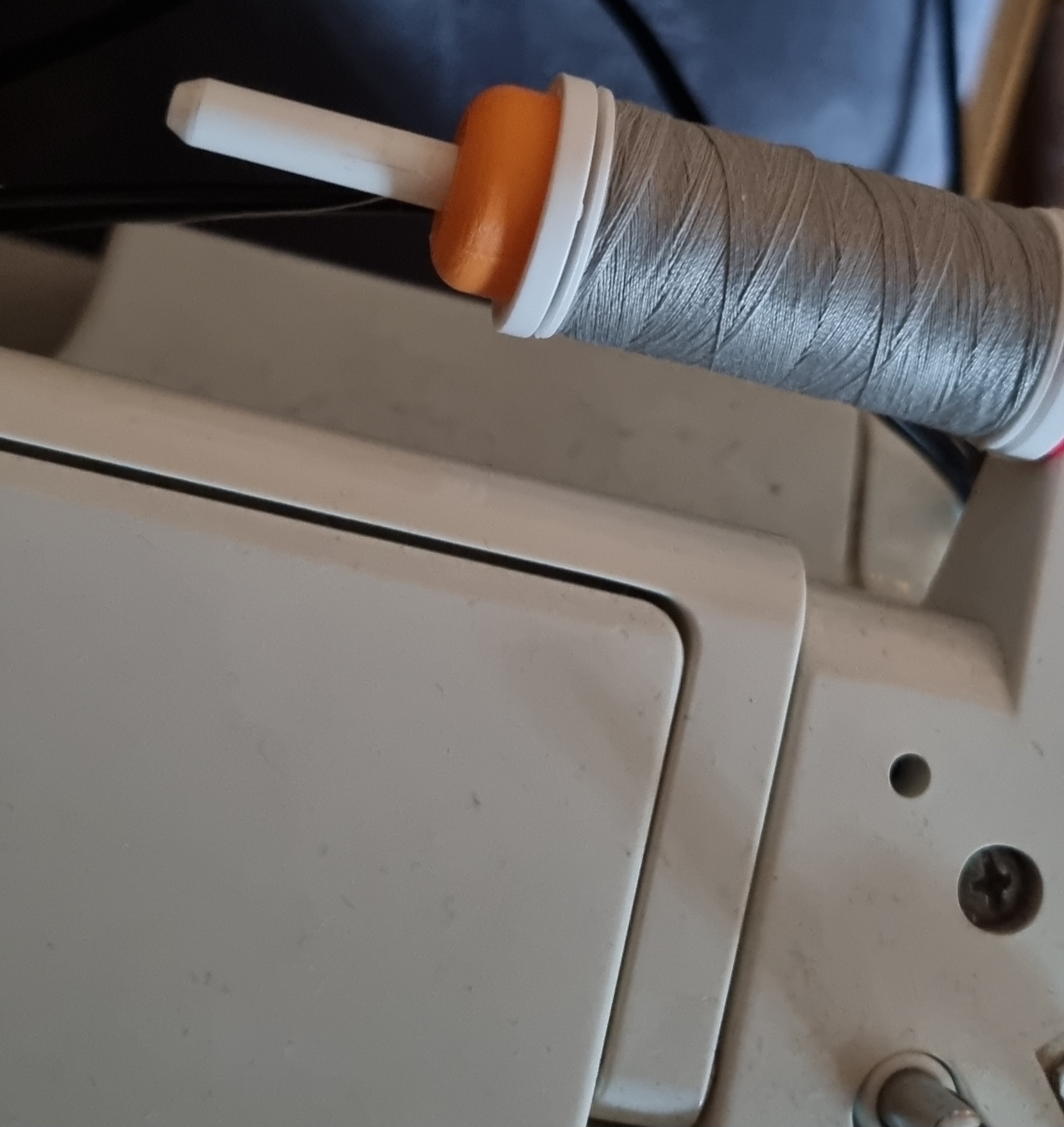 Singer 5810 sewing machine spool cap by Dingezzz | Download free STL ...