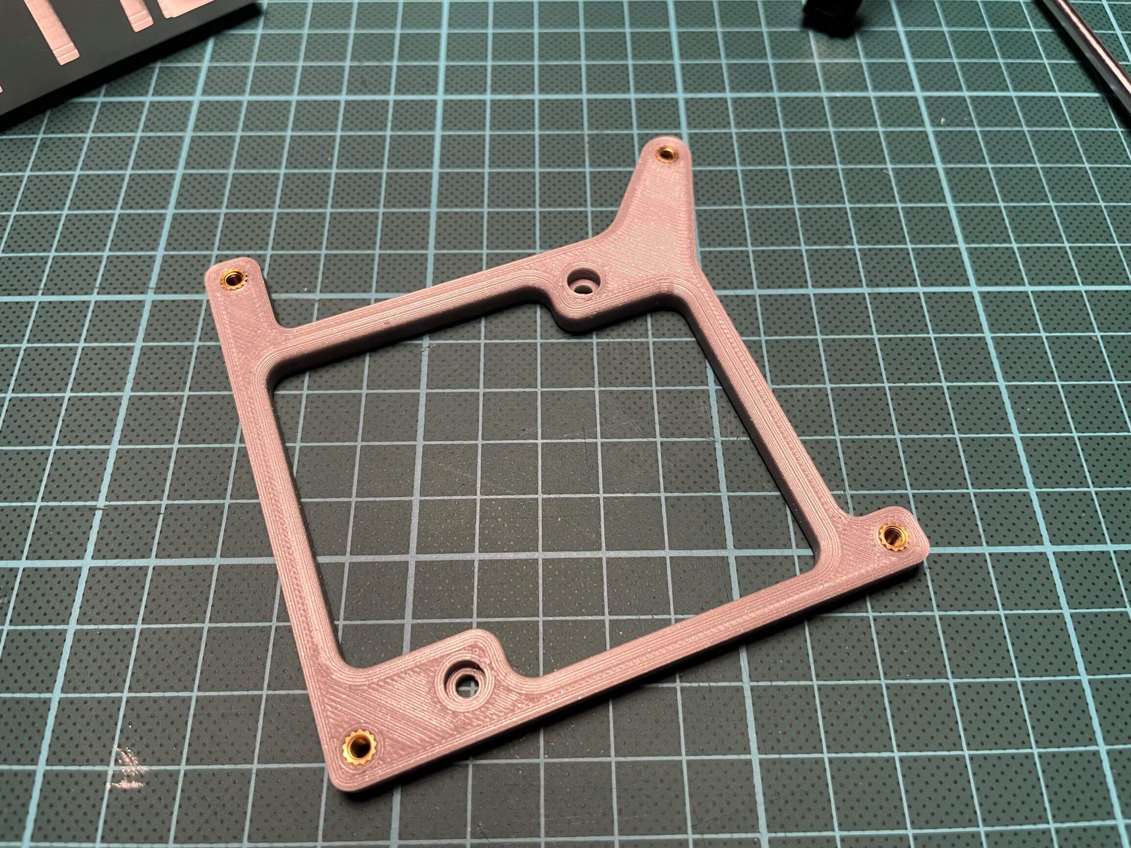 92mm Fan Adapter for Gigabyte MJ11-EC1 by DrJoe | Download free STL ...