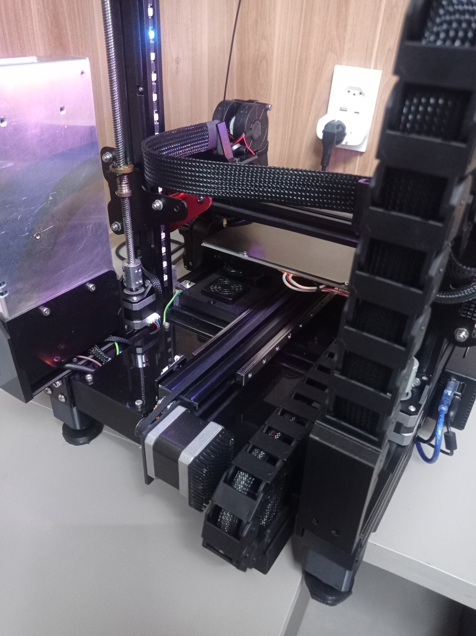 Ender 3 cable chain adapter for bed and rear box for cables by RobimXD ...