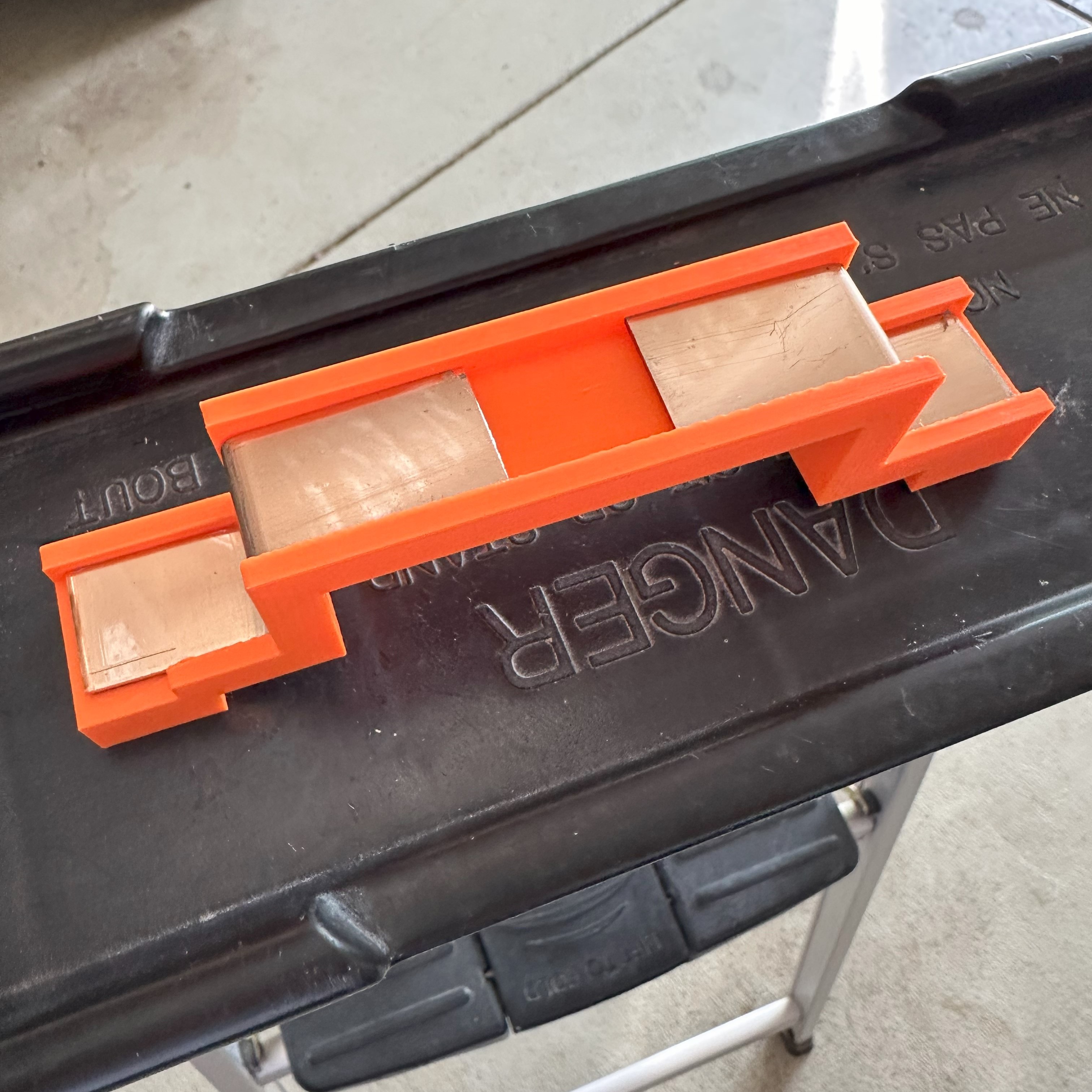 VictronEnergy Smart Shunt Shield by ezascanbe | Download free STL model ...