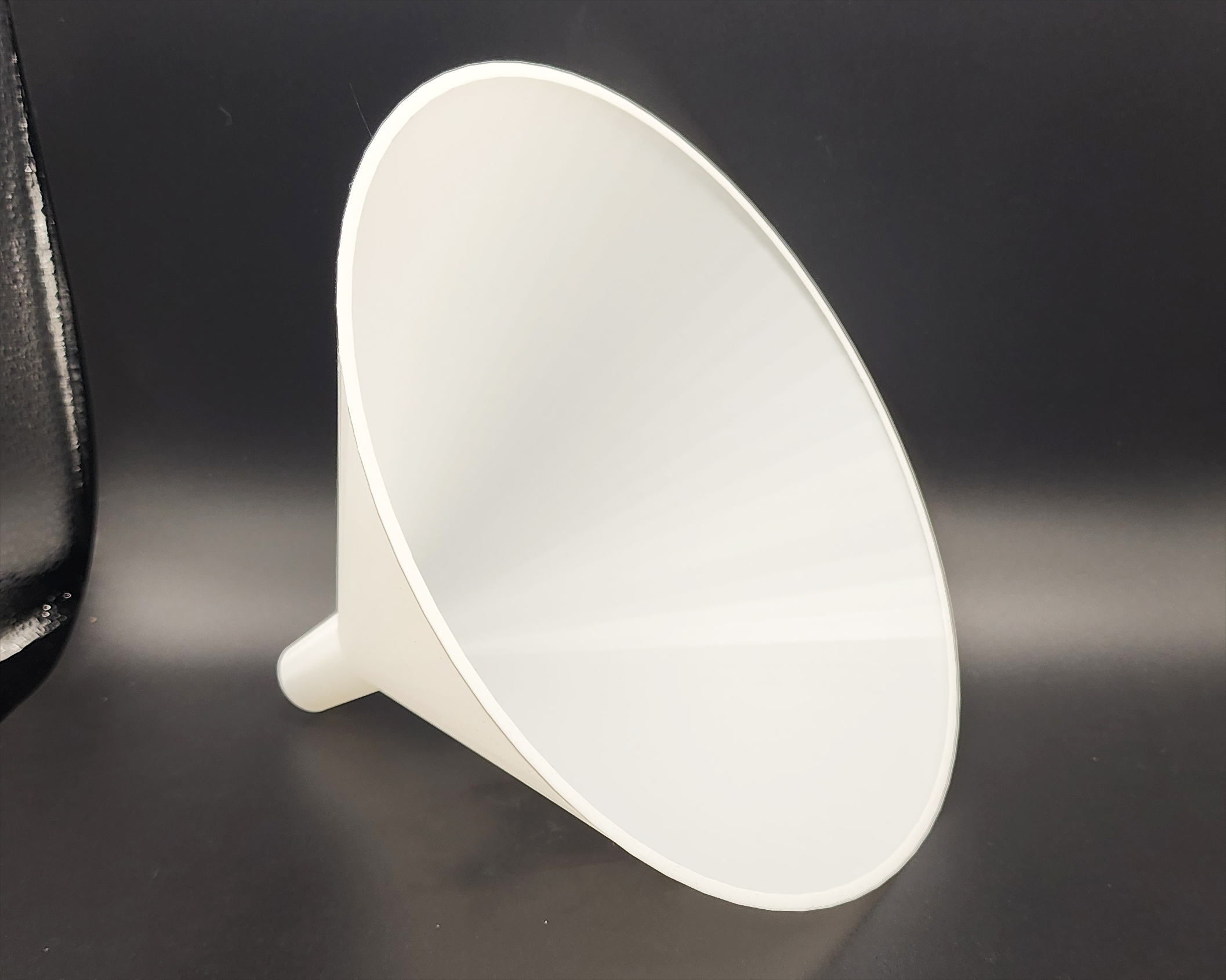 MONSTER Size Vase Mode Funnel by Triple G Workshop | Download free STL ...