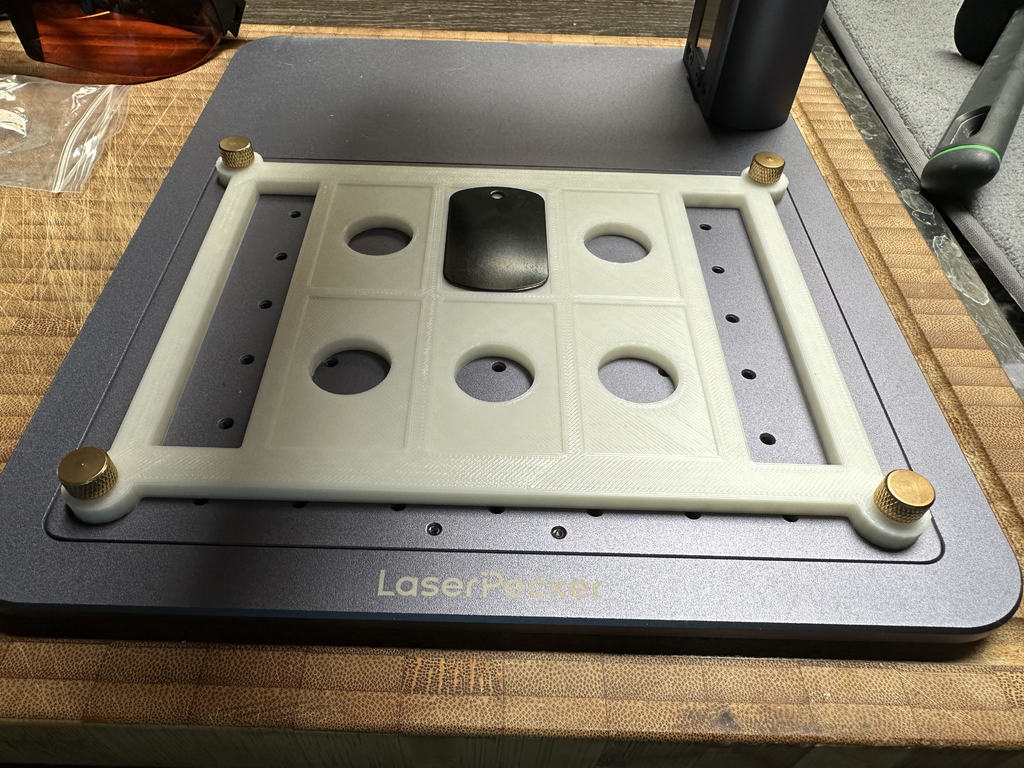 Laserpecker 4 Dog Tag Grid by Strubbsel | Download free STL model ...