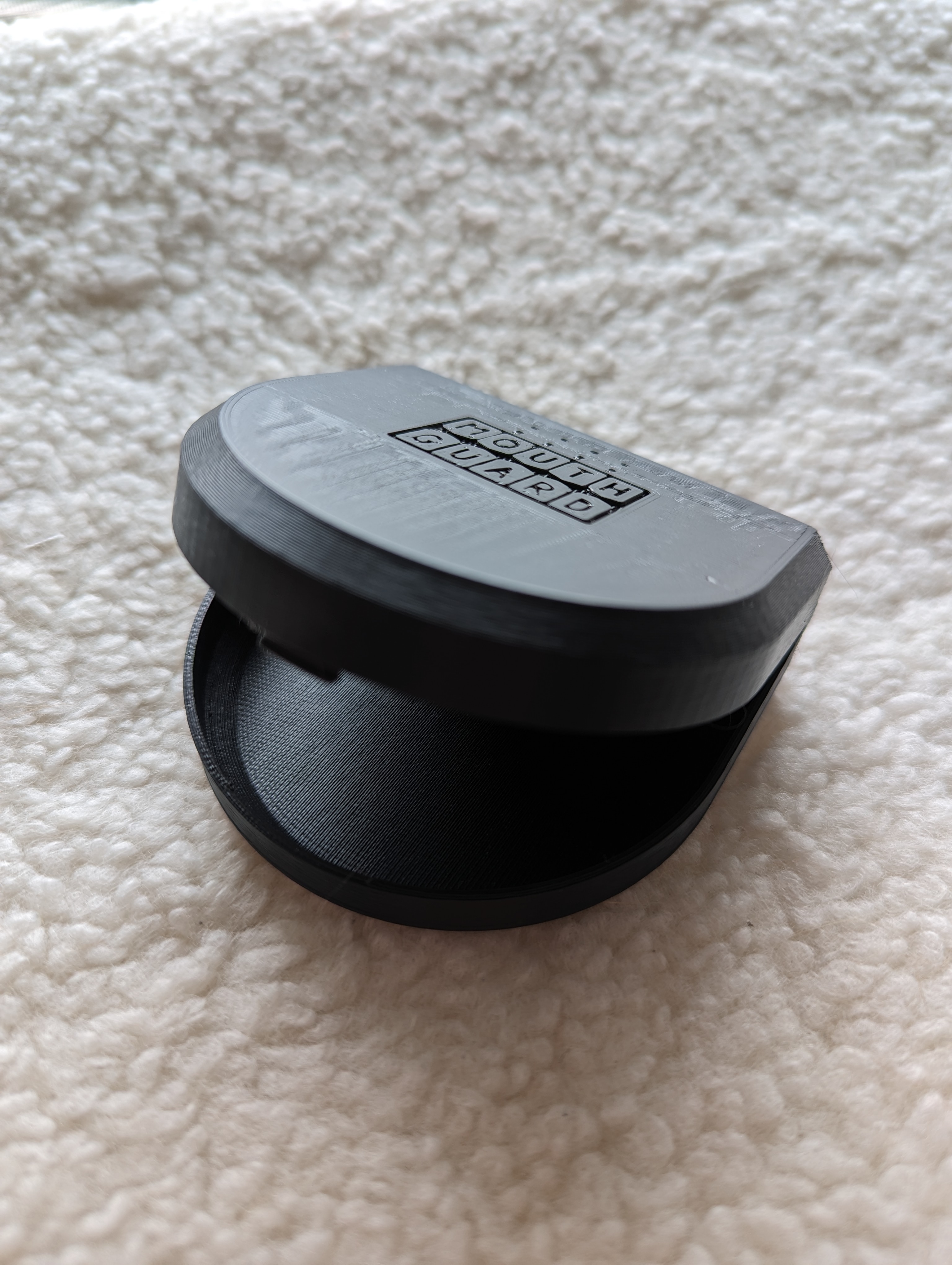 Mouth Guard Case (Print in Place) by vivacello | Download free STL ...