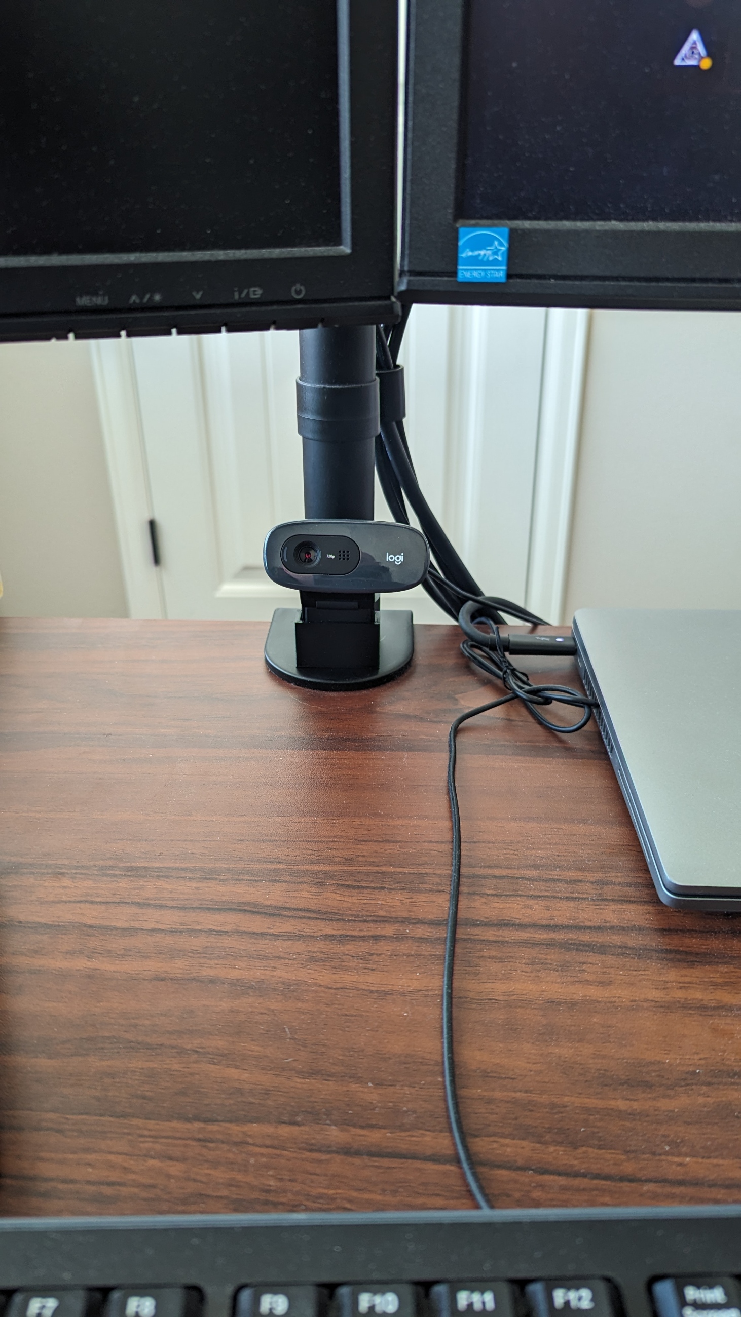 Logitech C270 Monitor Arm Pole Mount by muldaddy | Download free STL ...