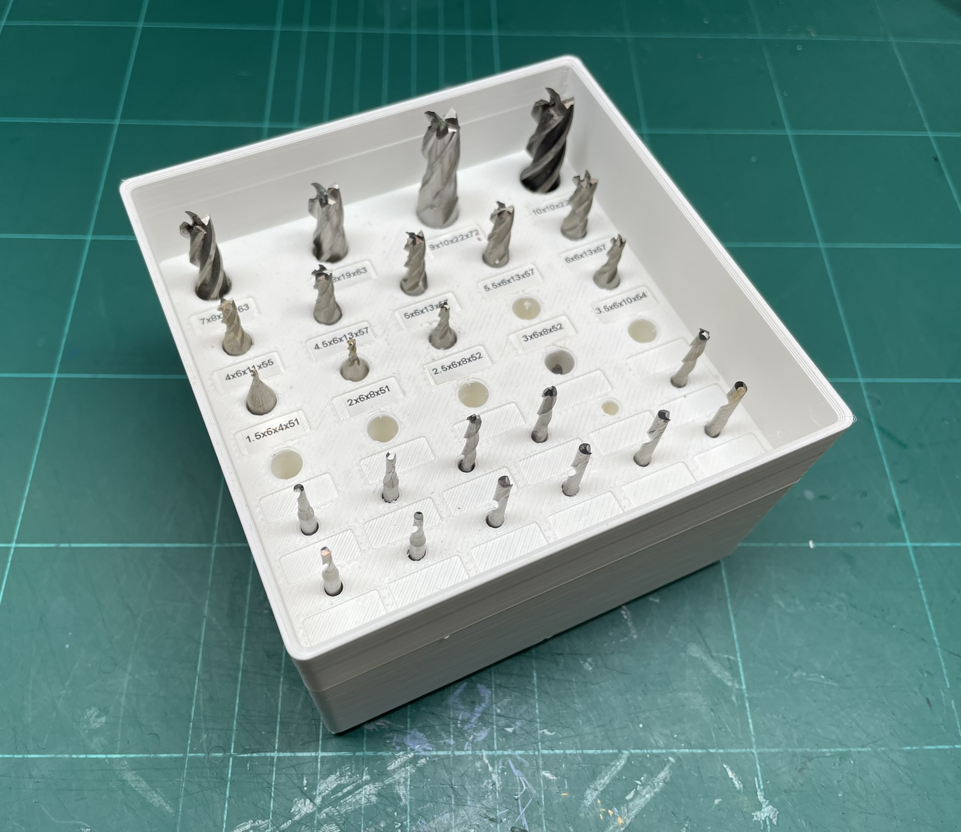 [ALCH] CNC router bit holder by Pascal Lieverse | Download free STL ...