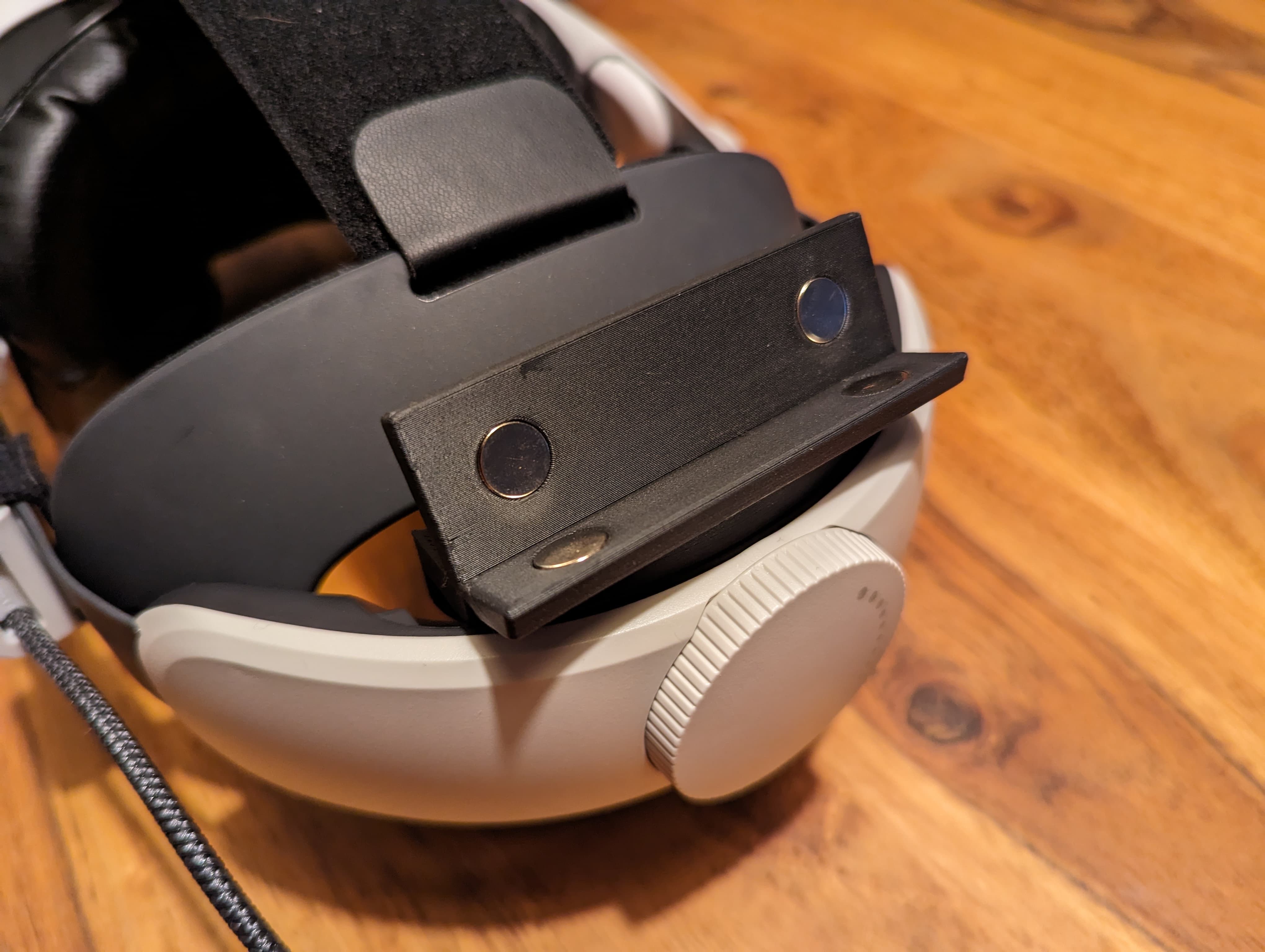 BOBOVR Battery Dock (Anker PowerCore 10K Pro) by BELzEBUB | Download ...