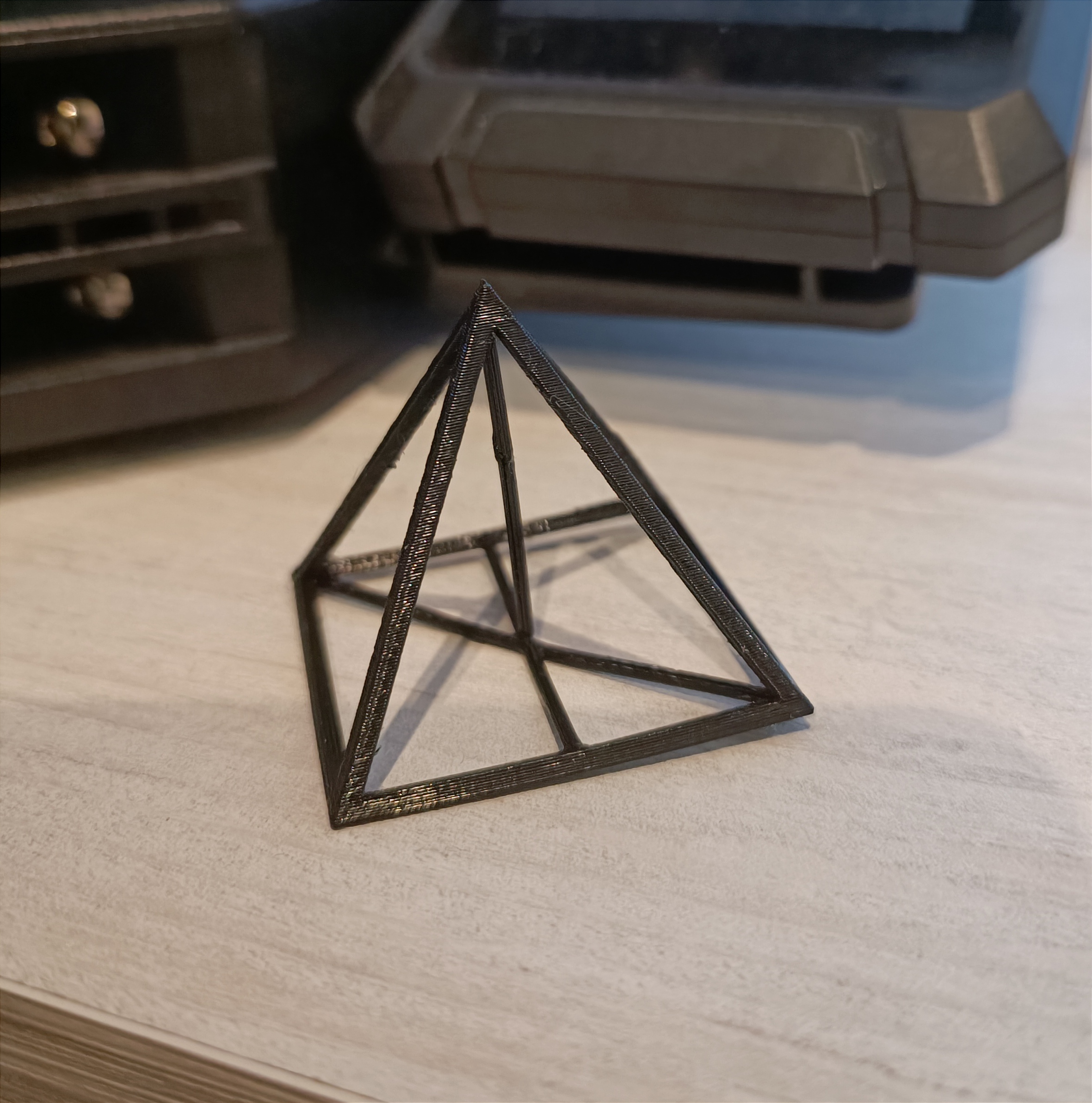 Square pyramid model for stereometry (visualization) by Tirin ...
