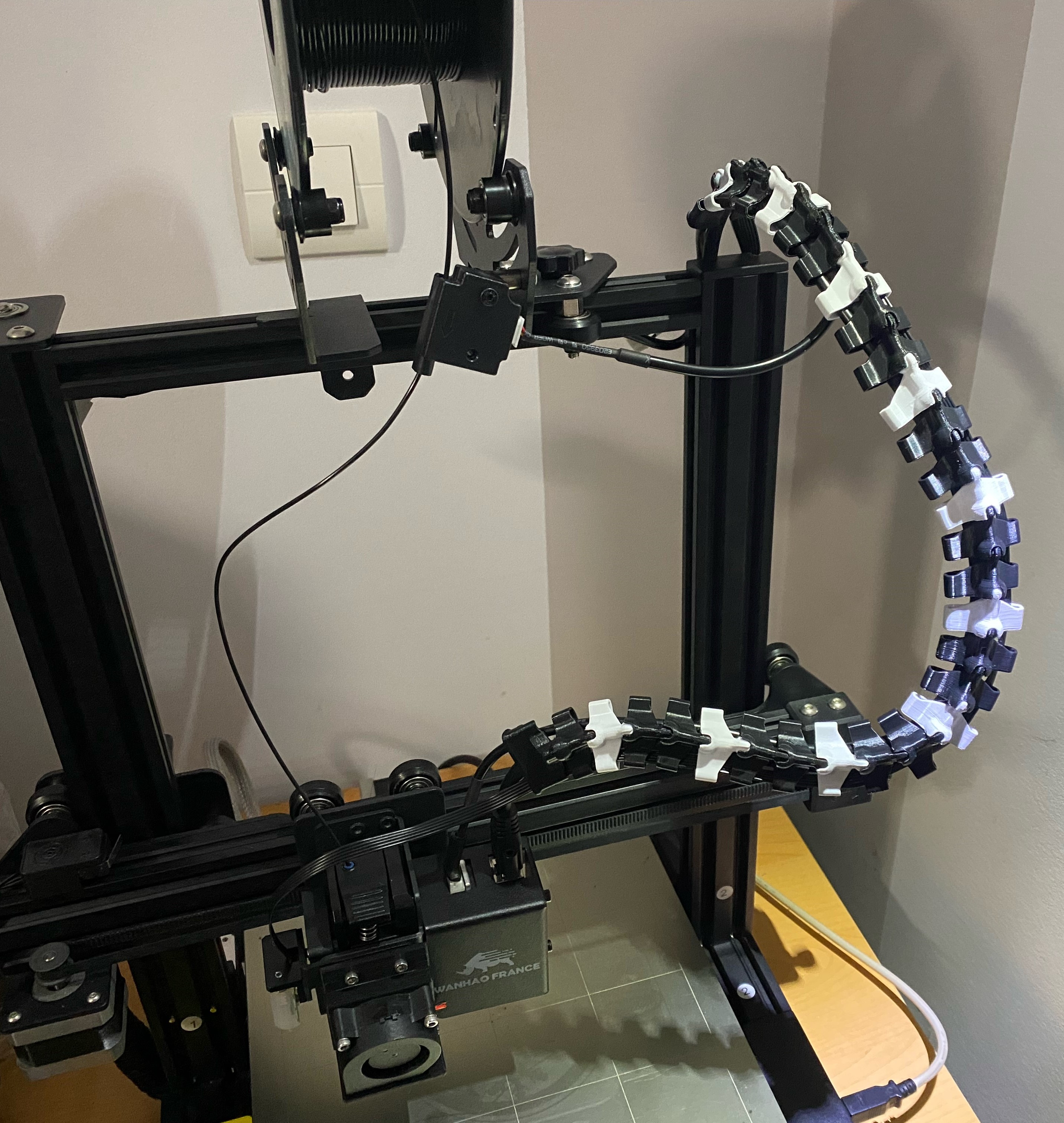 Cable chain / spine for Wanhao D12 by LPC | Download free STL model ...