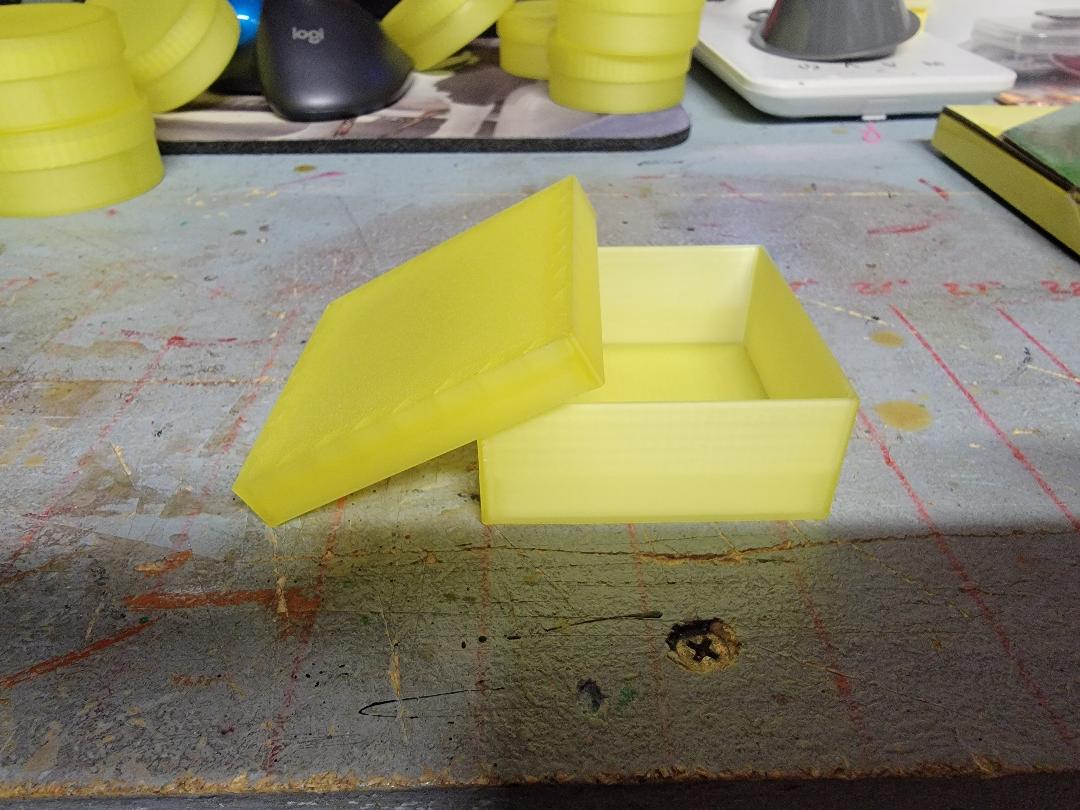 square storage container with lid by john | Download free STL model ...