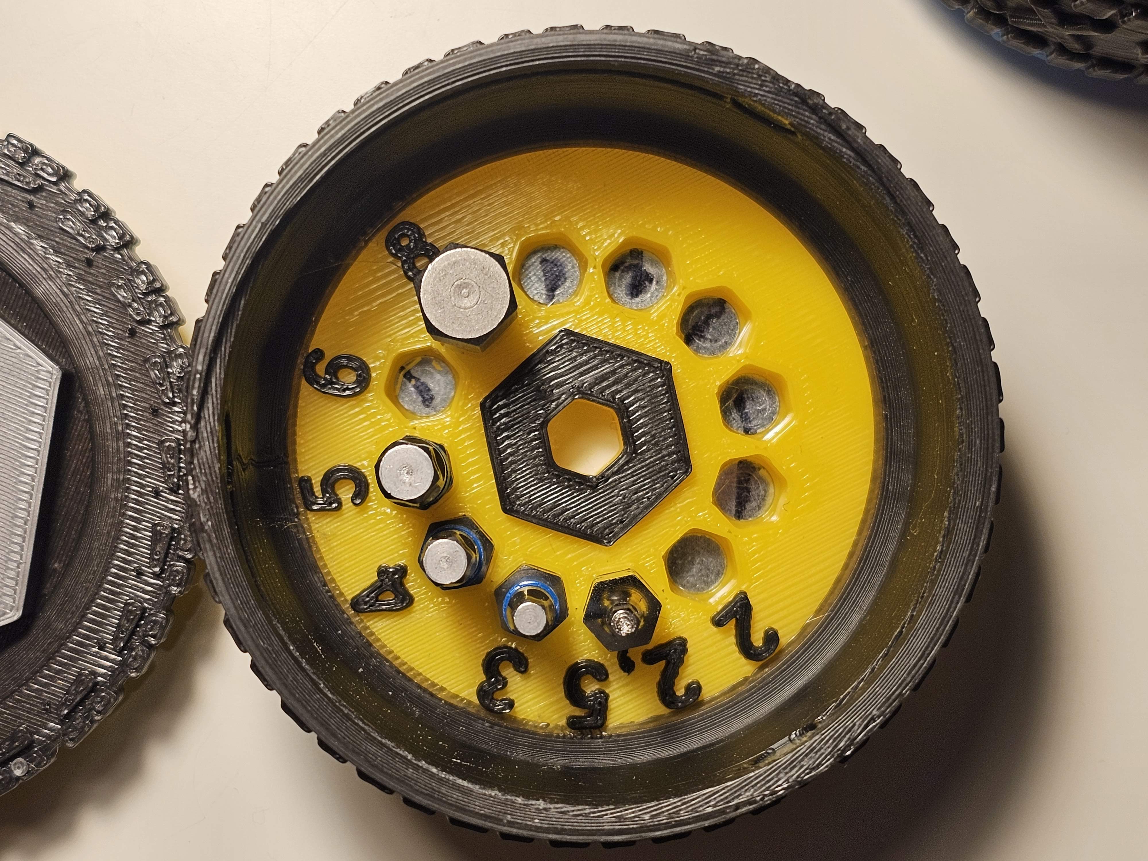 Bits container by JsR | Download free STL model | Printables.com