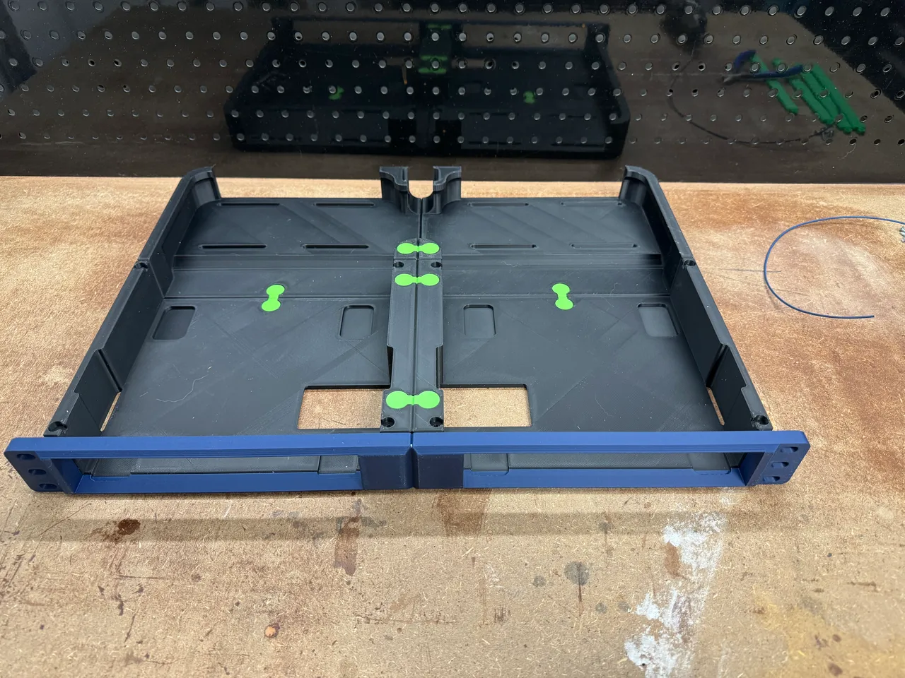 Dell Micro PC 1U Rack Mount by Turaj Pilehvar | Download free STL model ...