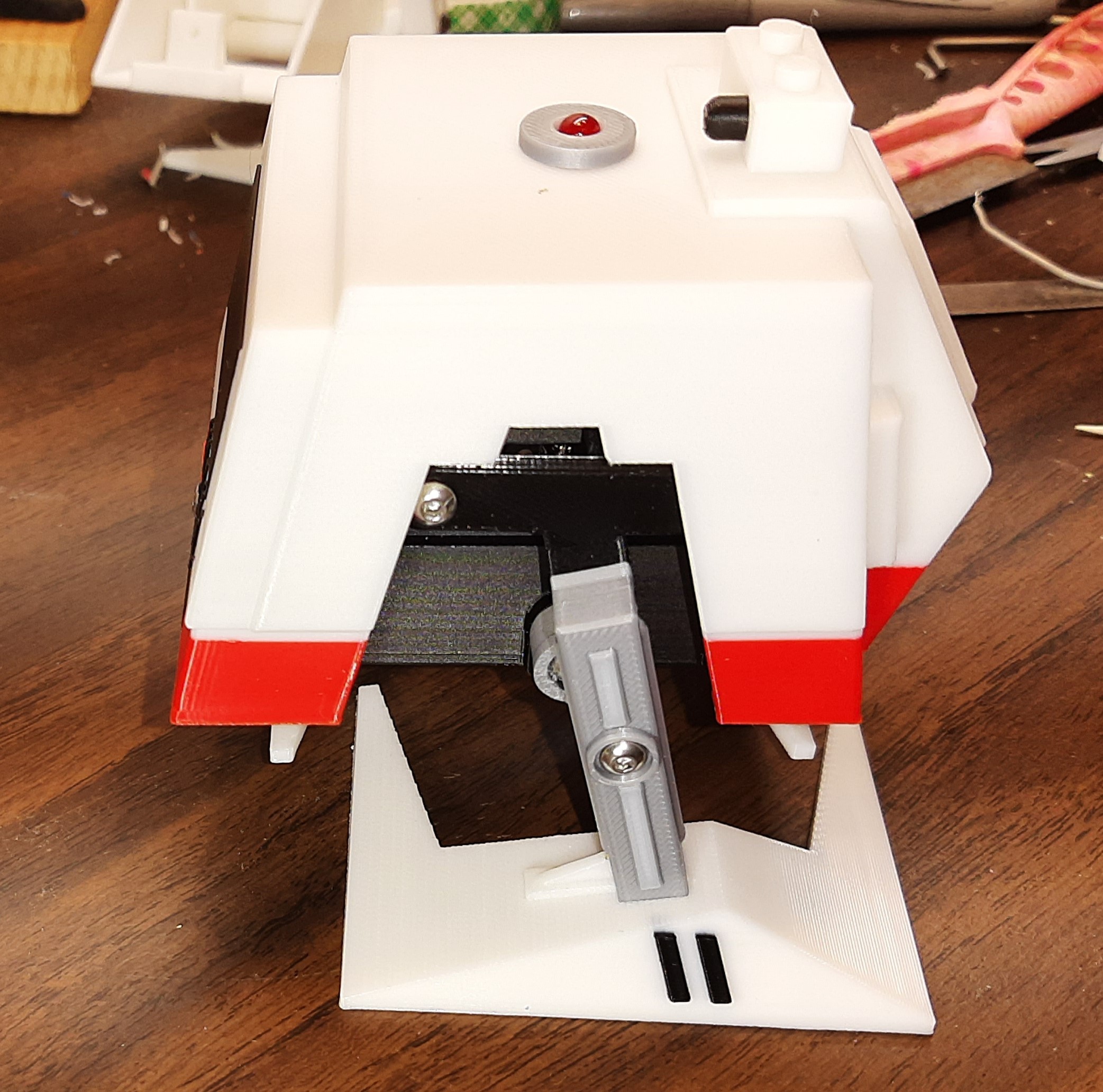 Walking WIKI Robot From Jason of Star Command Season 2 by Rick100 ...