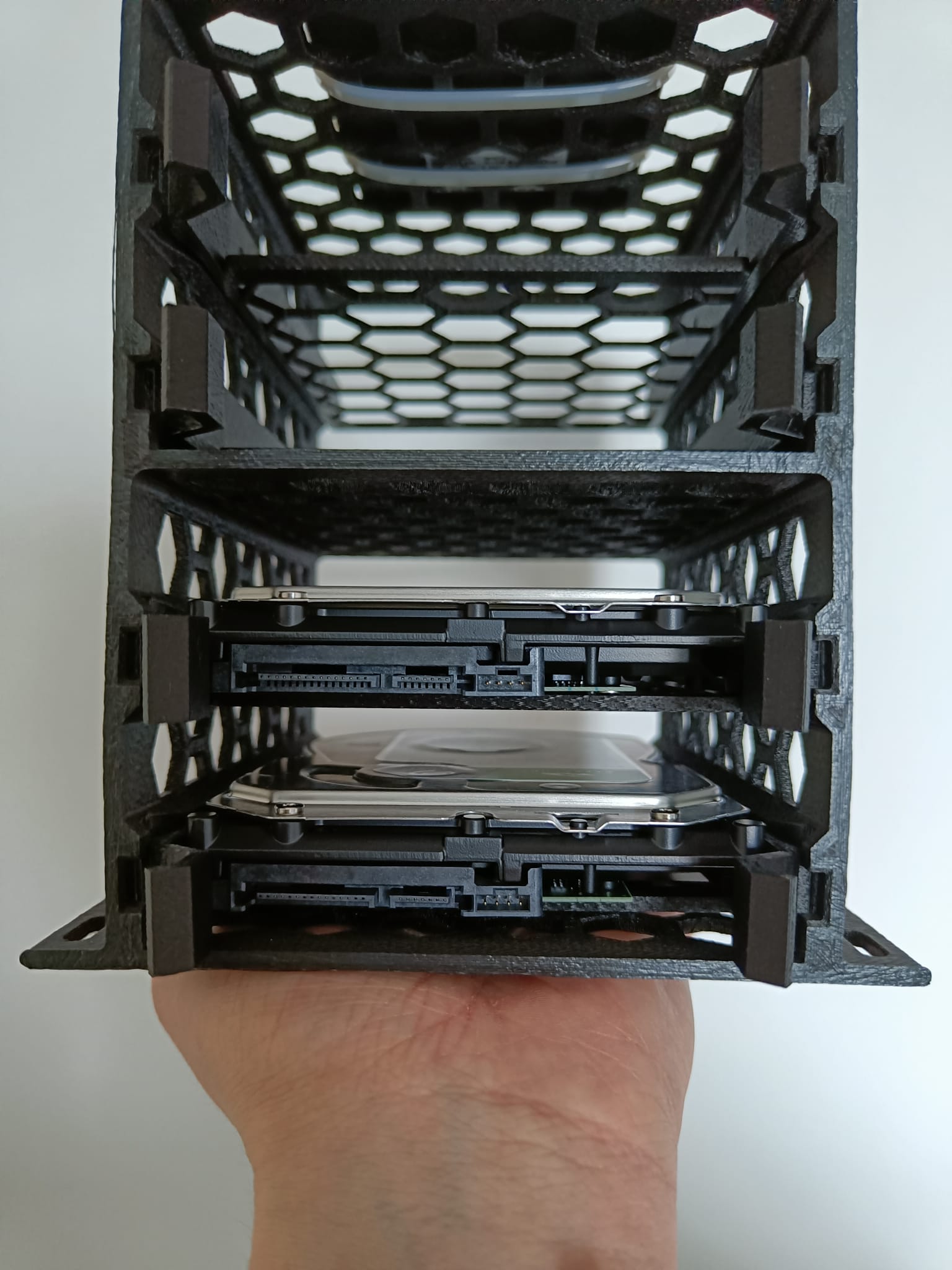 4 Bay 3.5" HDD Cage by JuicyLegend | Download free STL model ...