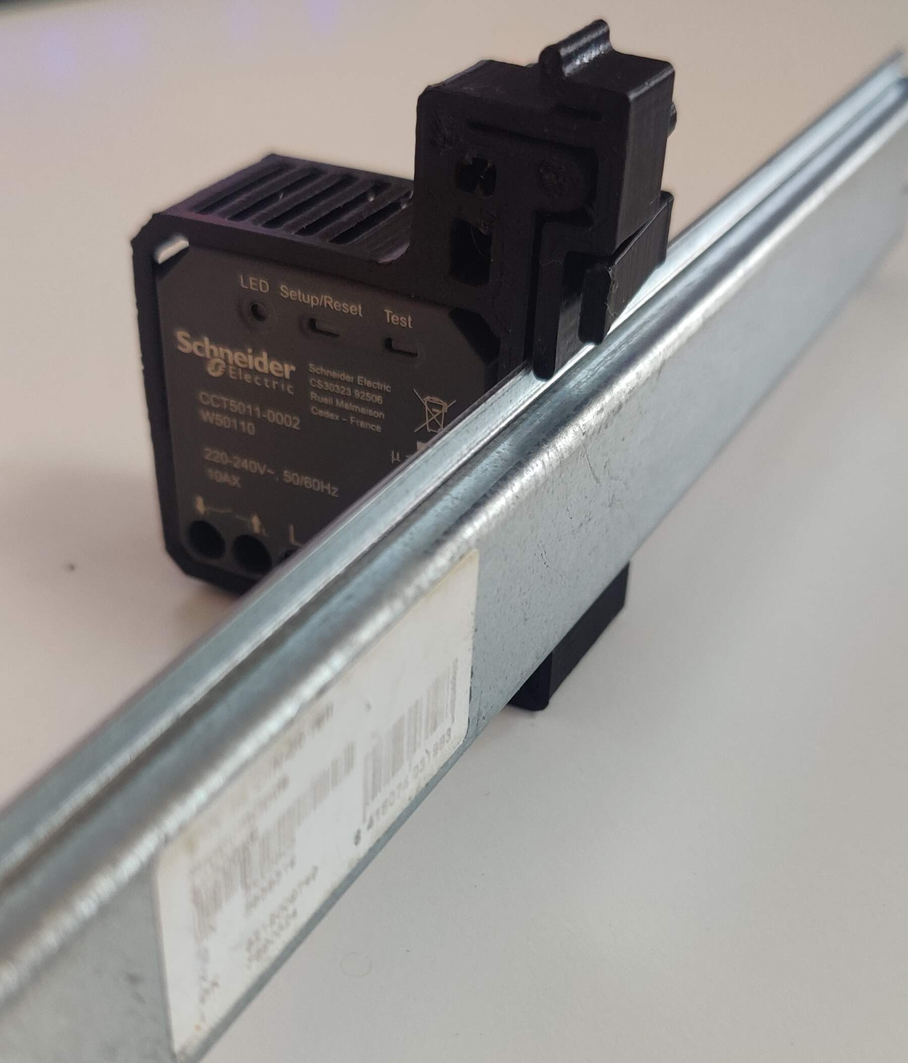 DIN rail mount for Schneider Wiser switch and dimmer modules par ...