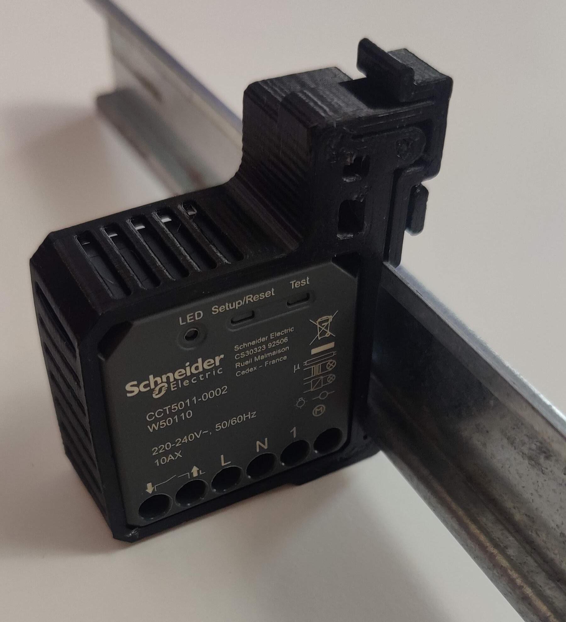 DIN rail mount for Schneider Wiser switch and dimmer modules par ...