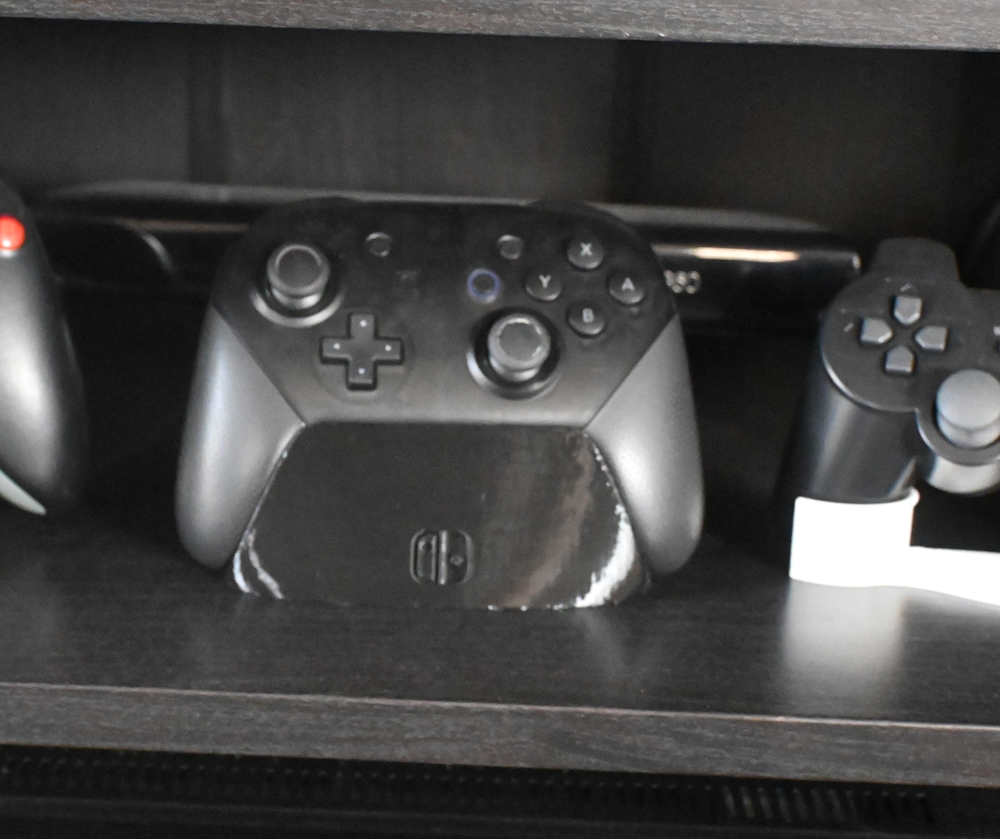 Minimalistic Switch Pro Controller Stand w/ Logo by DAtkins | Download ...