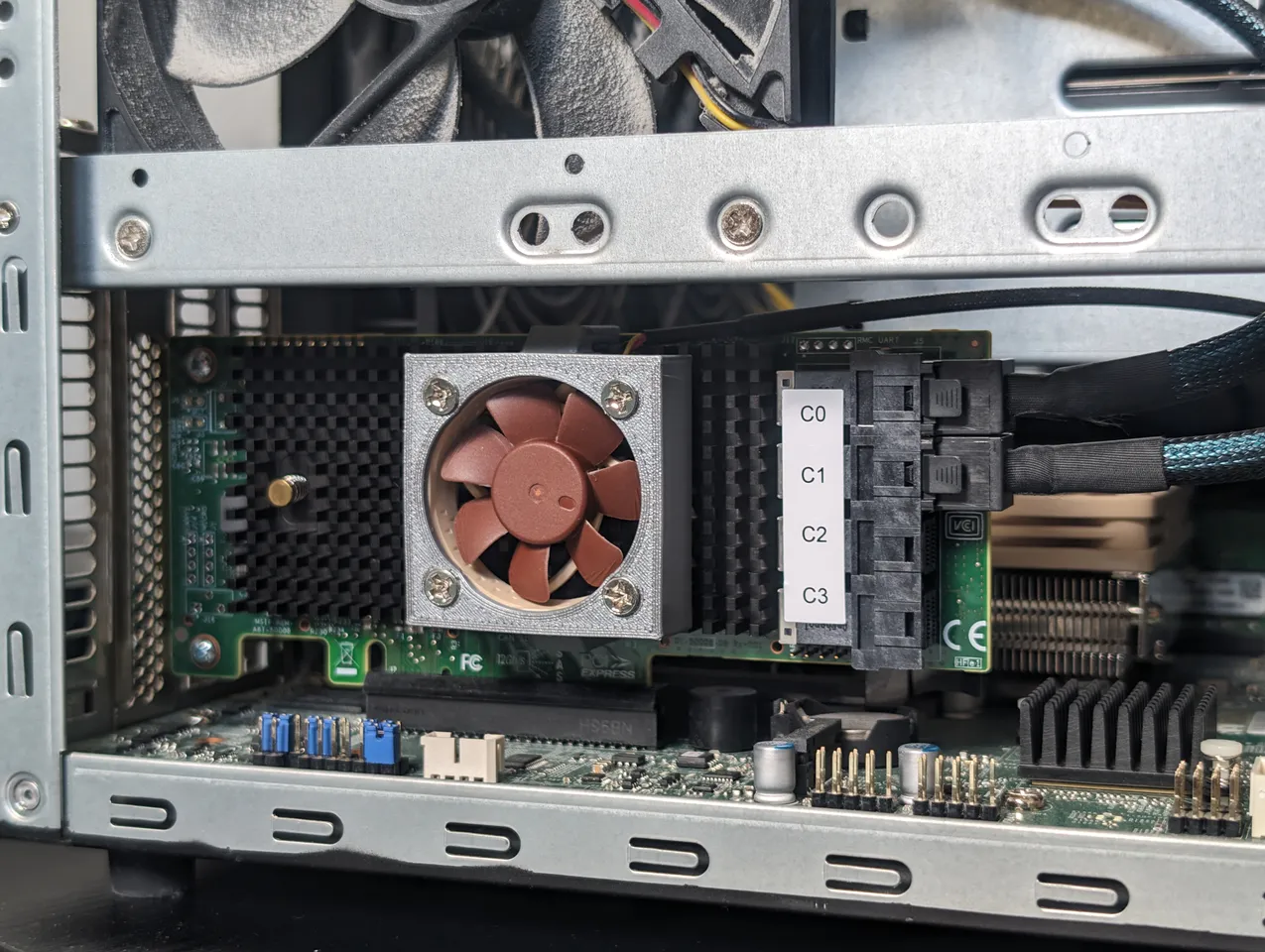 LSI 9400-16i Noctua NF-A4x10 Fan Shroud by handro | Download free STL ...