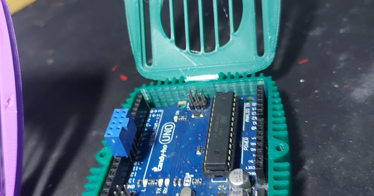 Caja con bisagra Arduino UNO R3 (case) por Mauricio Pereyra | Descargar ...